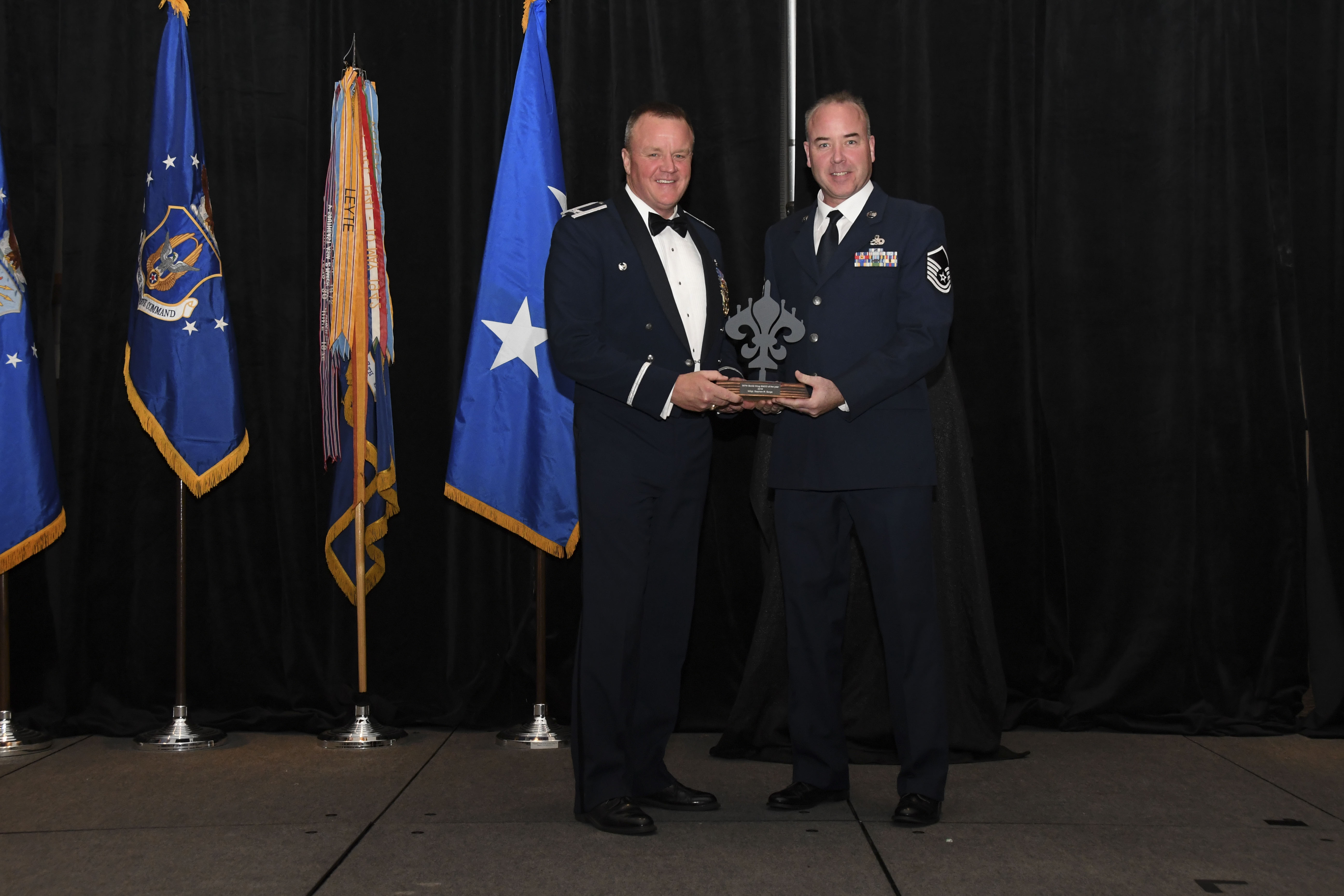 307th Bomb Wing 75th Anniversary and Awards Gala > 10th Air Force ...