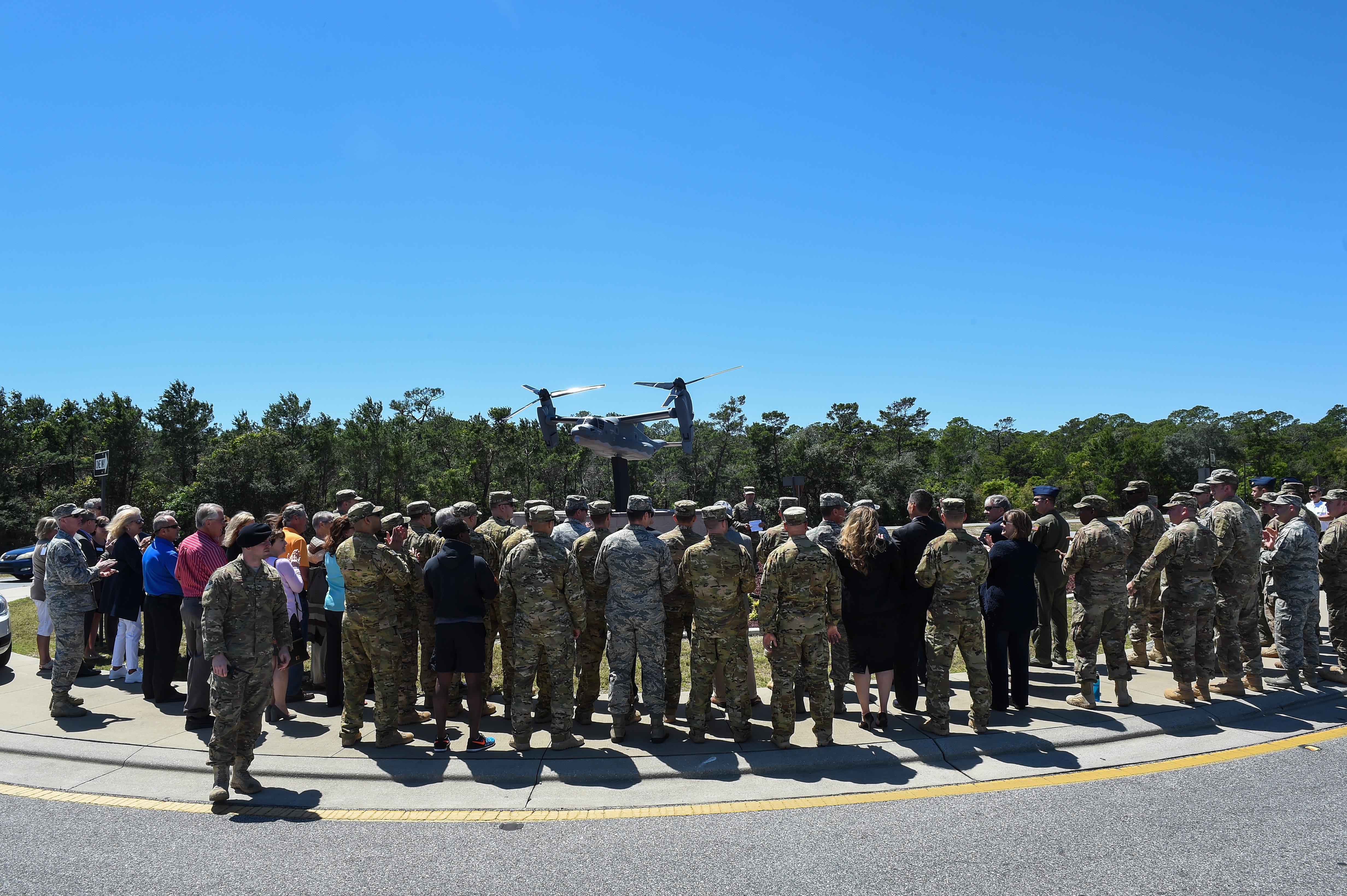 Air Commandos dedicate CV-22 model > Hurlburt Field > Article Display