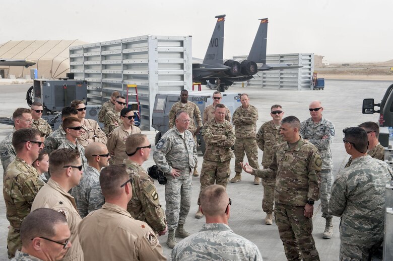 OIR commander shares mission accomplishments with service members > U.S ...