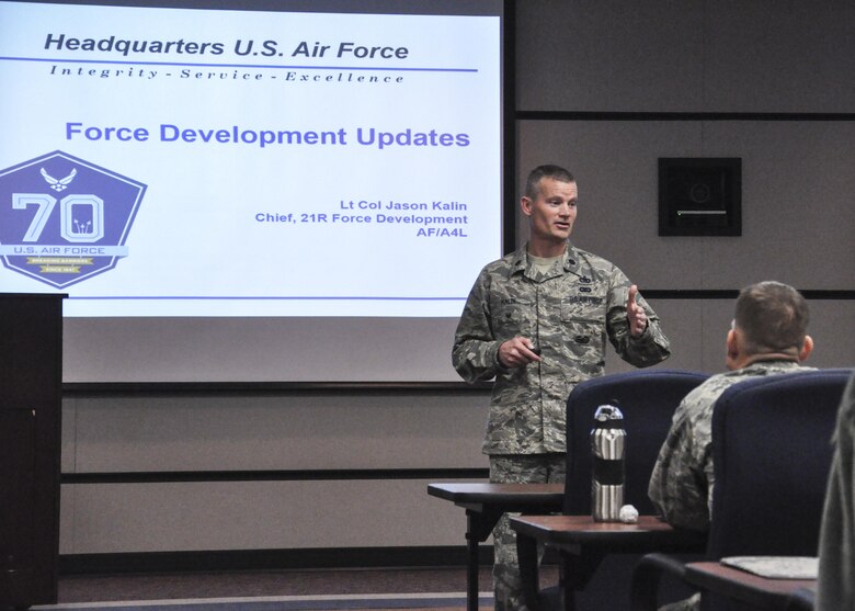 Chief of LRO Force Development visits JBMDL > U.S. Air Force ...