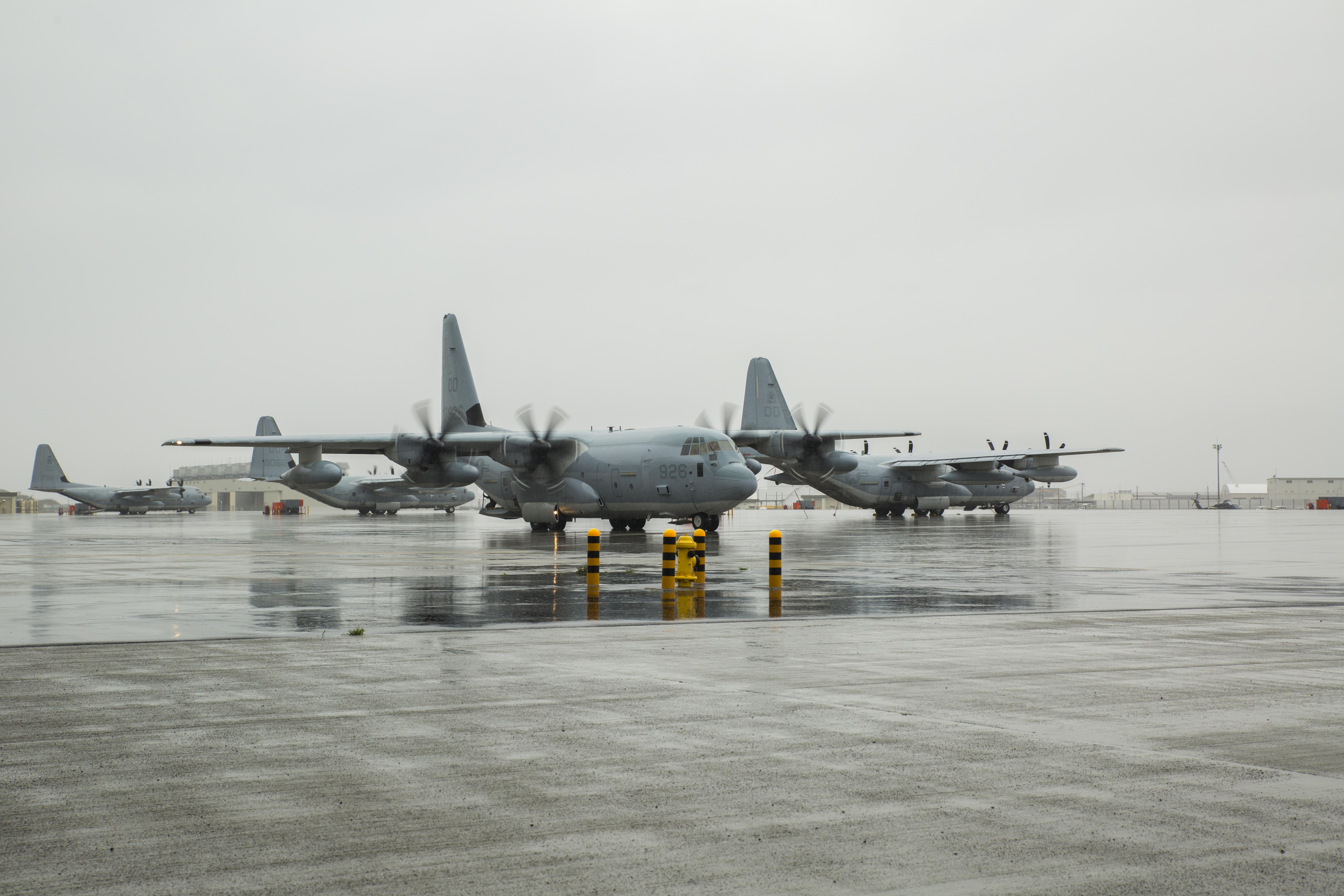 VMGR-152, VMFA-121 fuel capabilities