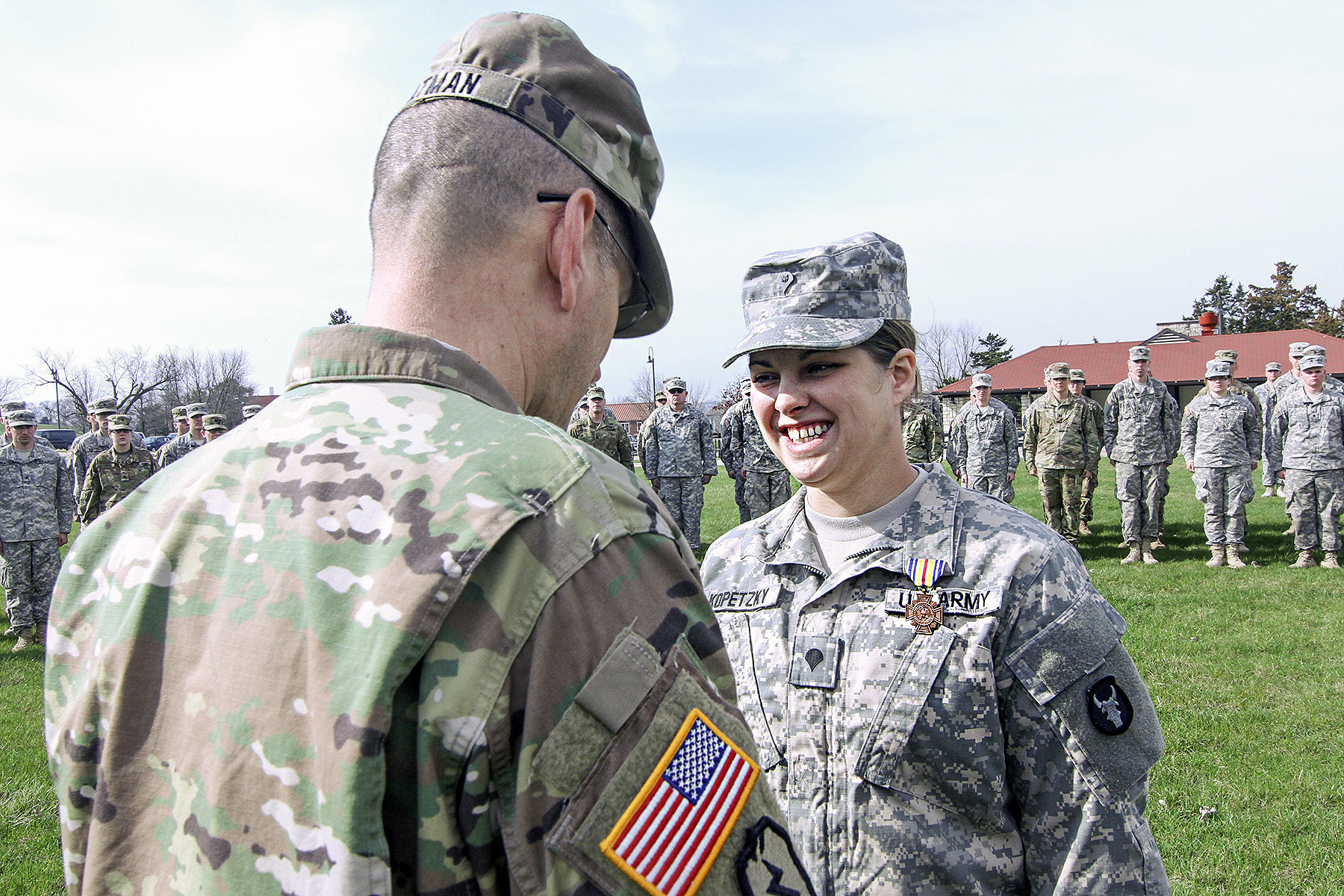 Life-saving efforts earn Iowa National Guard Soldier Medal of Merit ...