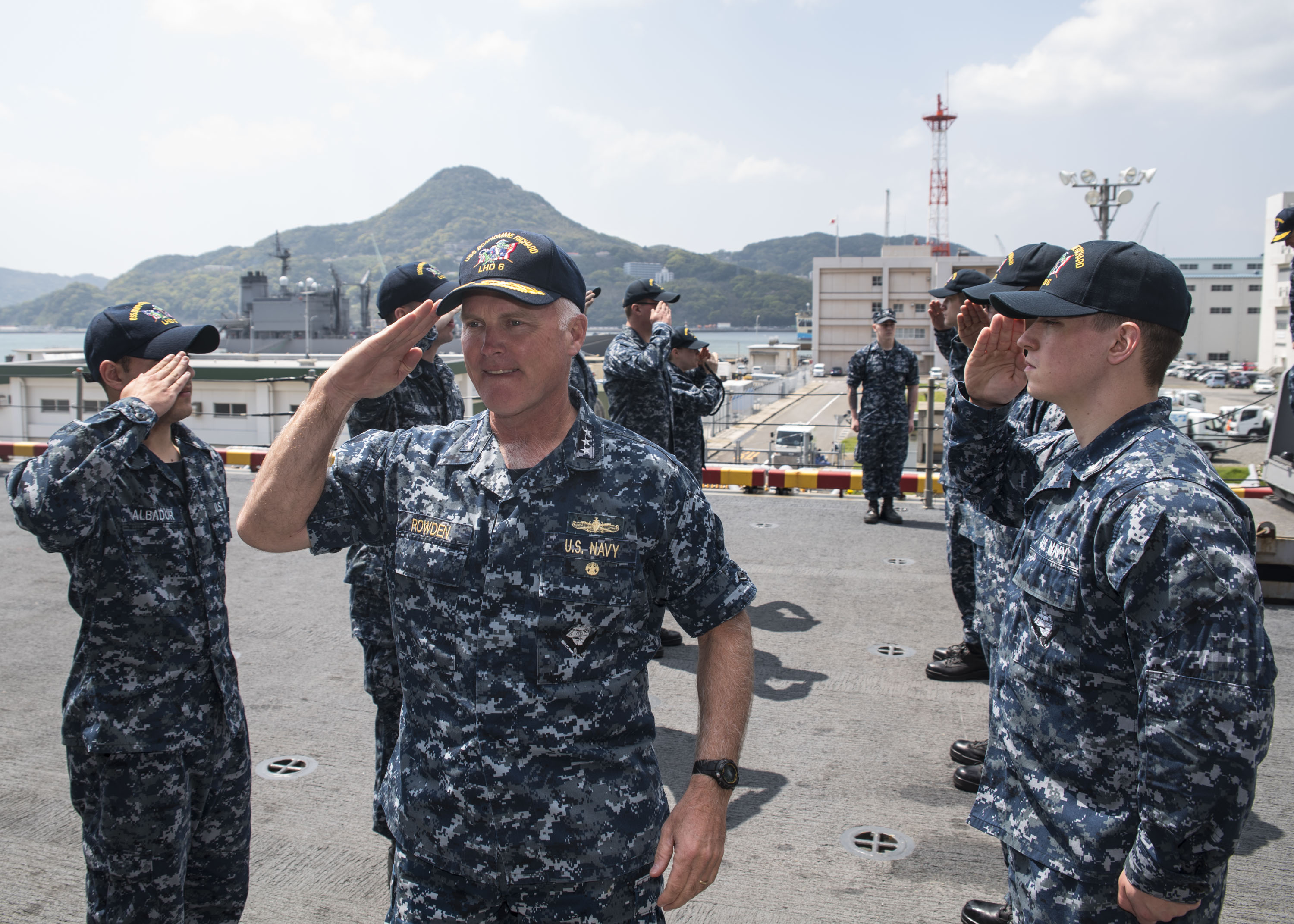 SWO Boss Visits FDNF Amphib, MCM Ships in Sasebo, imparts importance of ...
