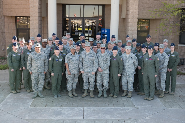 137 SOW hosts ANG aeromedical evacuation squadron commanders for annual ...