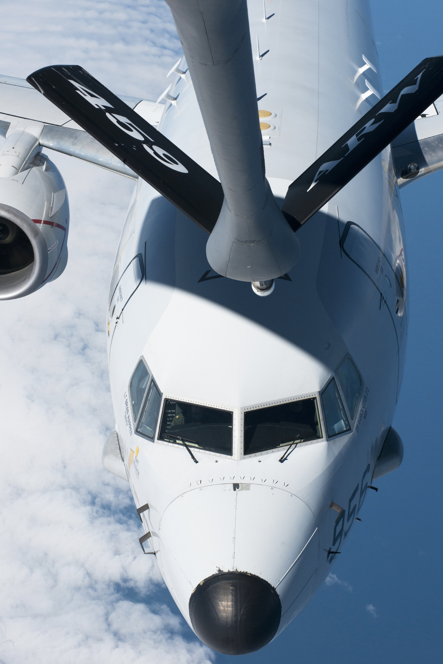 AFRC, Navy team up for first-ever P-8A refueling > Minneapolis-St Paul ...