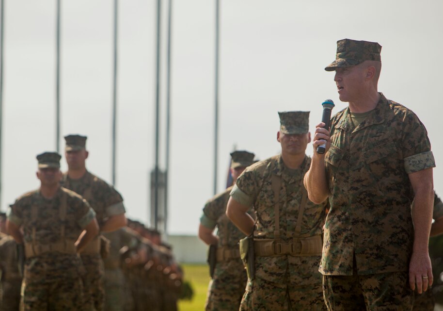 1st Marine Aircraft Wing Relief and Appointment Ceremony > III Marine ...