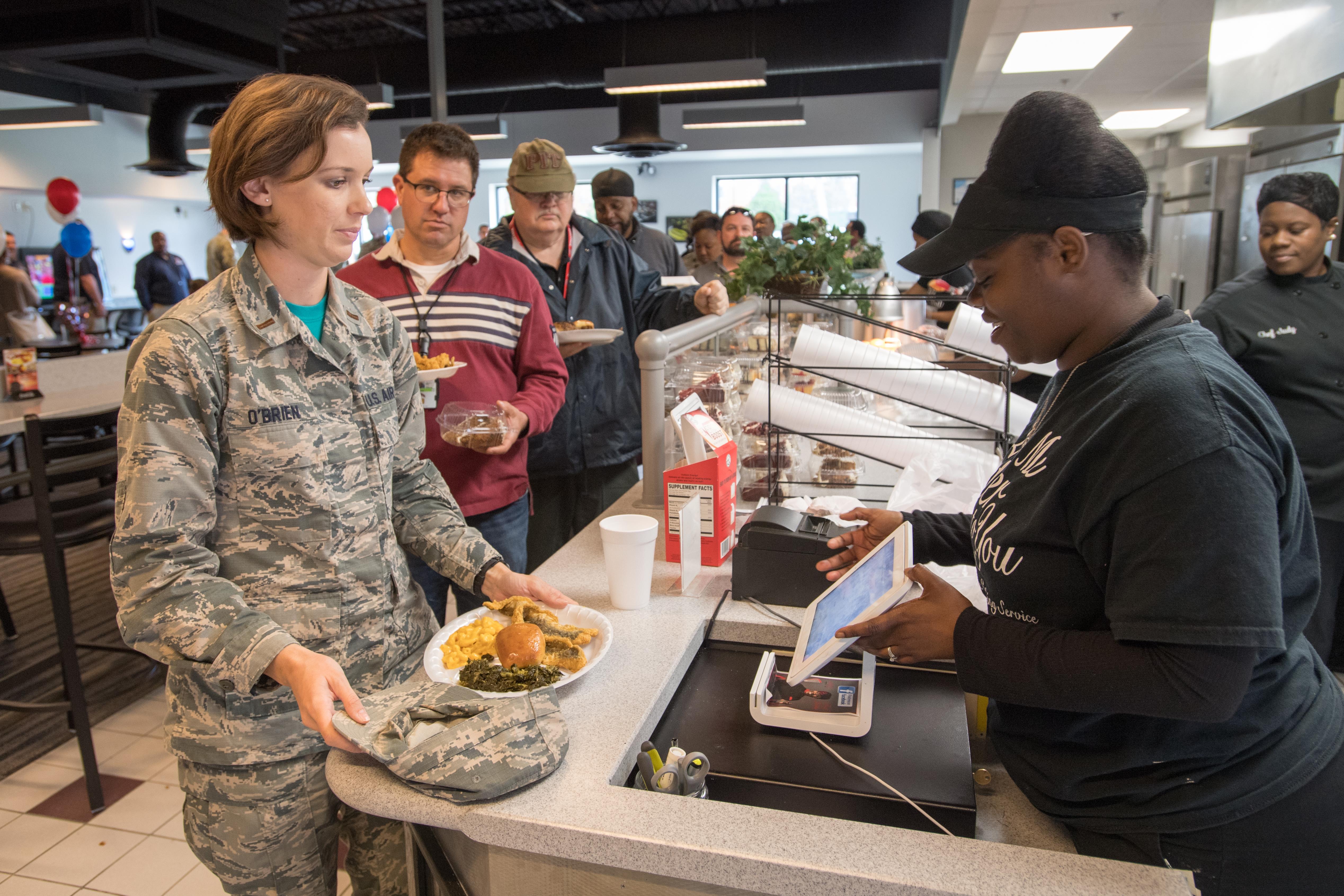 Pope Airmen, civilians have new Airmen's Center dining option > Pope ...