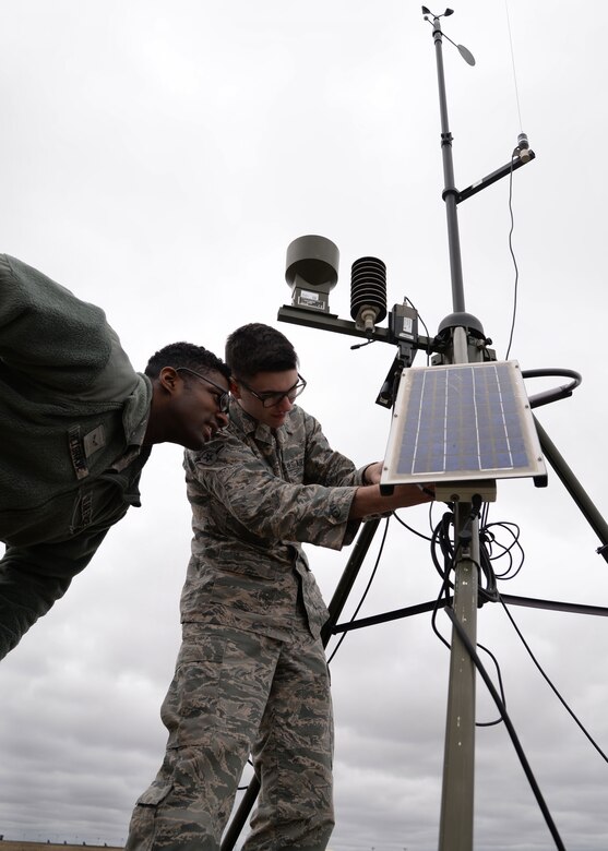 OSS Weather, Surveying the skies > Minot Air Force Base > Article Display