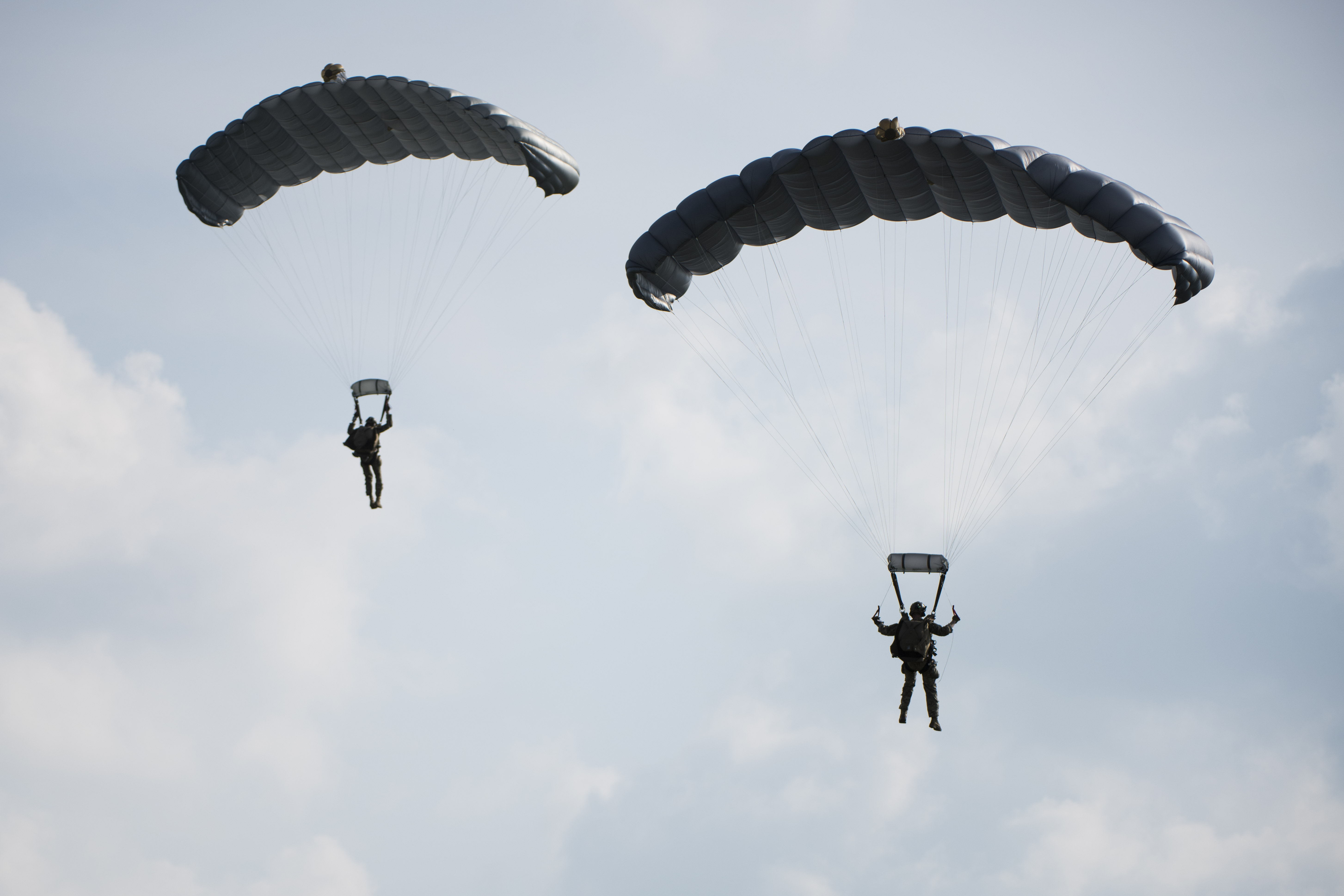 Joint-jump training practiced at Ridout DZ > Kadena Air Base > News