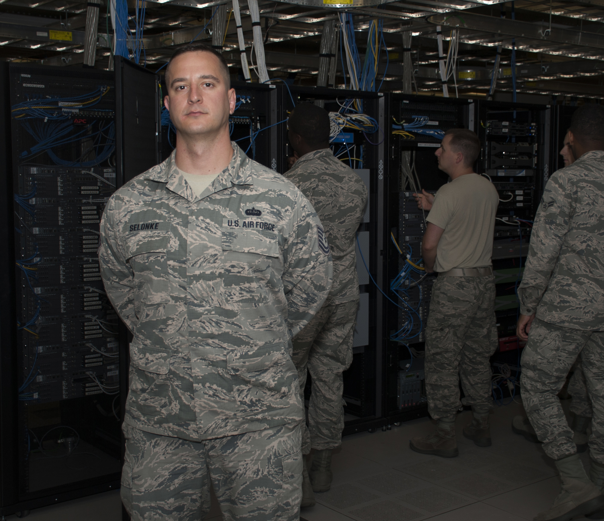 Communications Airman wins first-ever Lt. Gen. Harry Raduege award ...