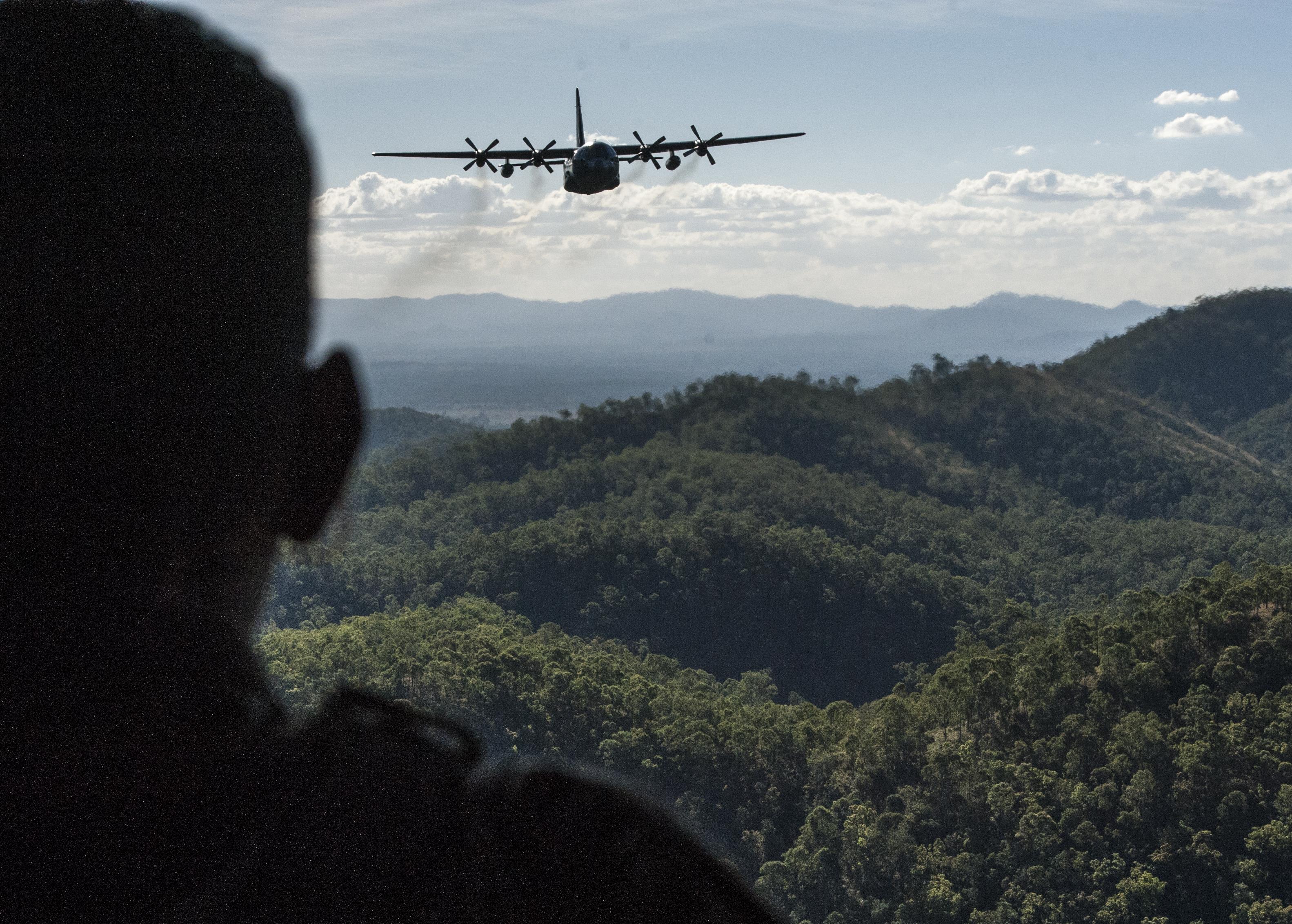 Air Commandos fly in dissimilar formation at Talisman Saber 2017 > Air ...