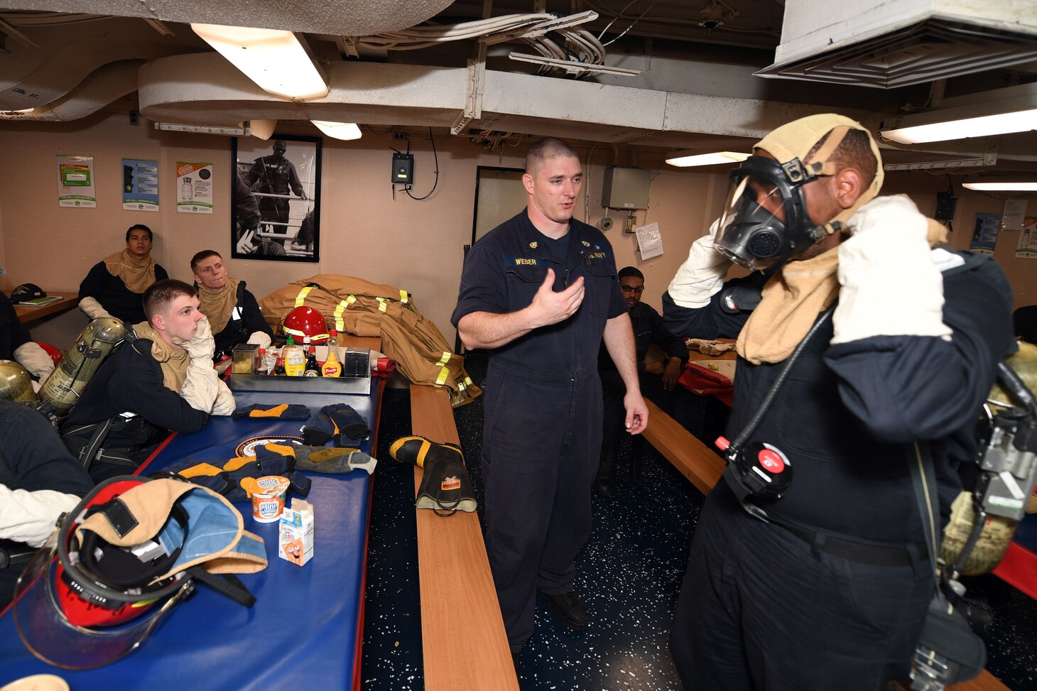 Navy Announces New Distribution Policy for Senior Enlisted Supervisors ...