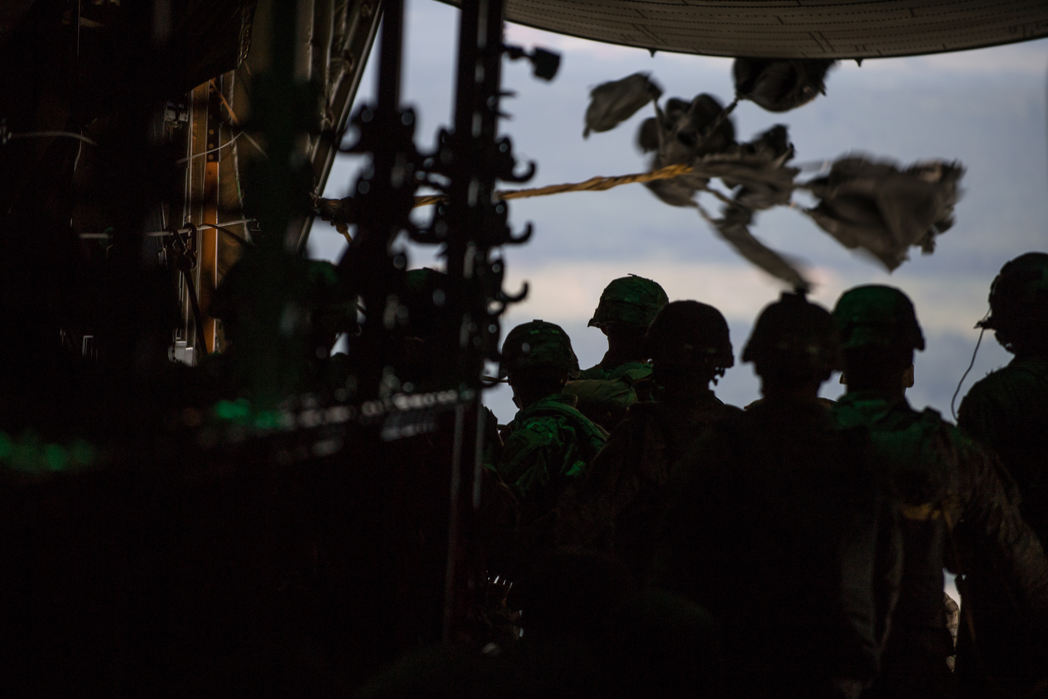 37th AS drops 173rd IBCT Airborne troops > Ramstein Air Base > Article ...