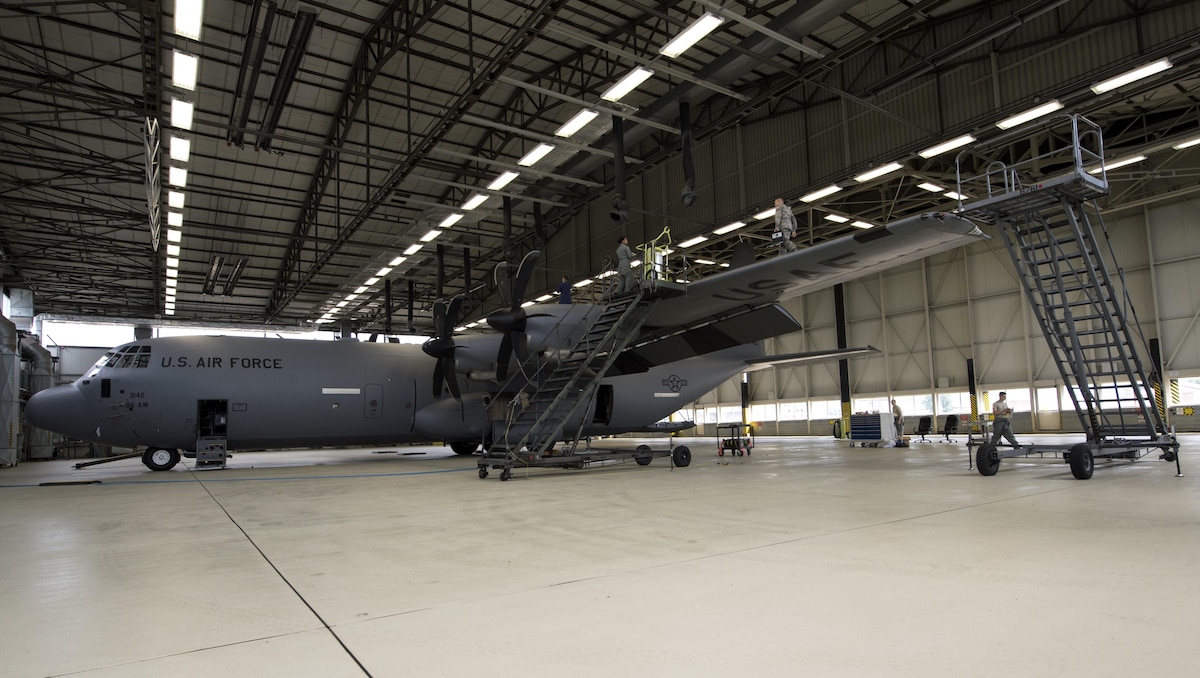86 MXS crawls into C-130 fuel tank inspection > Ramstein Air Base ...