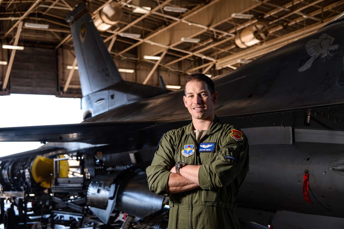 Portraits in Courage: Capt. Dustin Smail > Luke Air Force Base ...