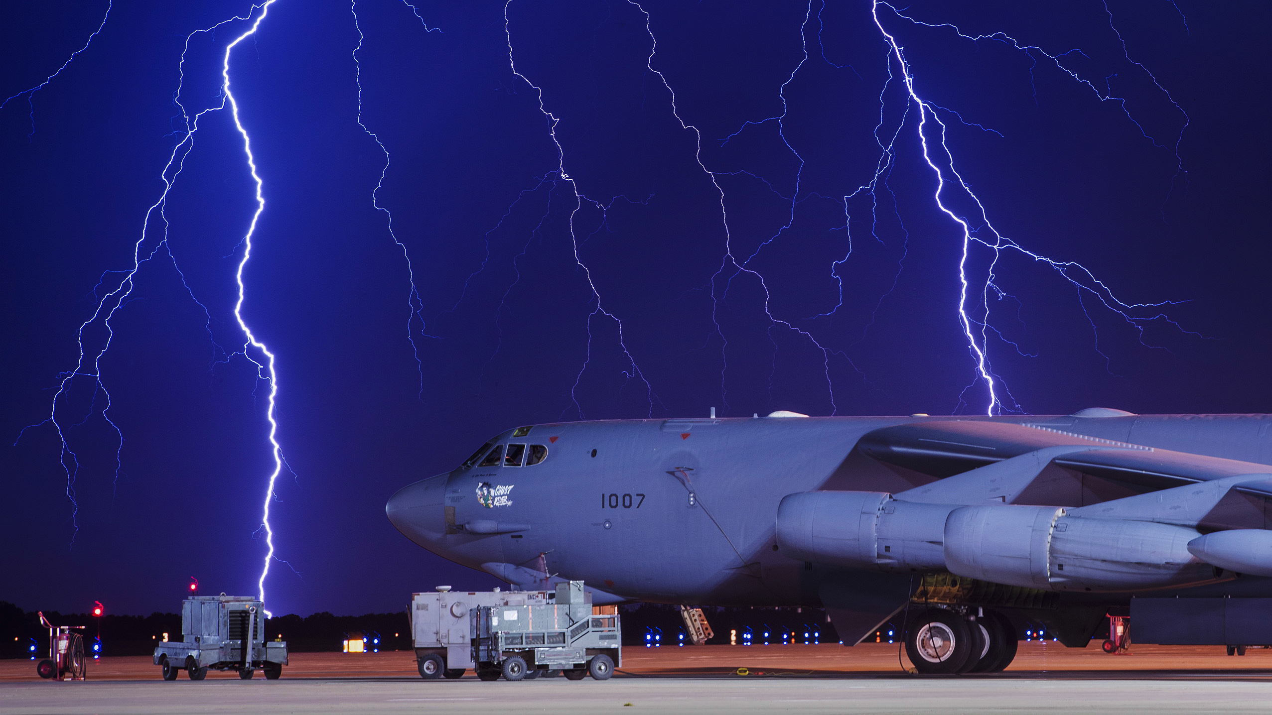 COMMENTARY - Explosives safety during lightning within five > Air Force ...