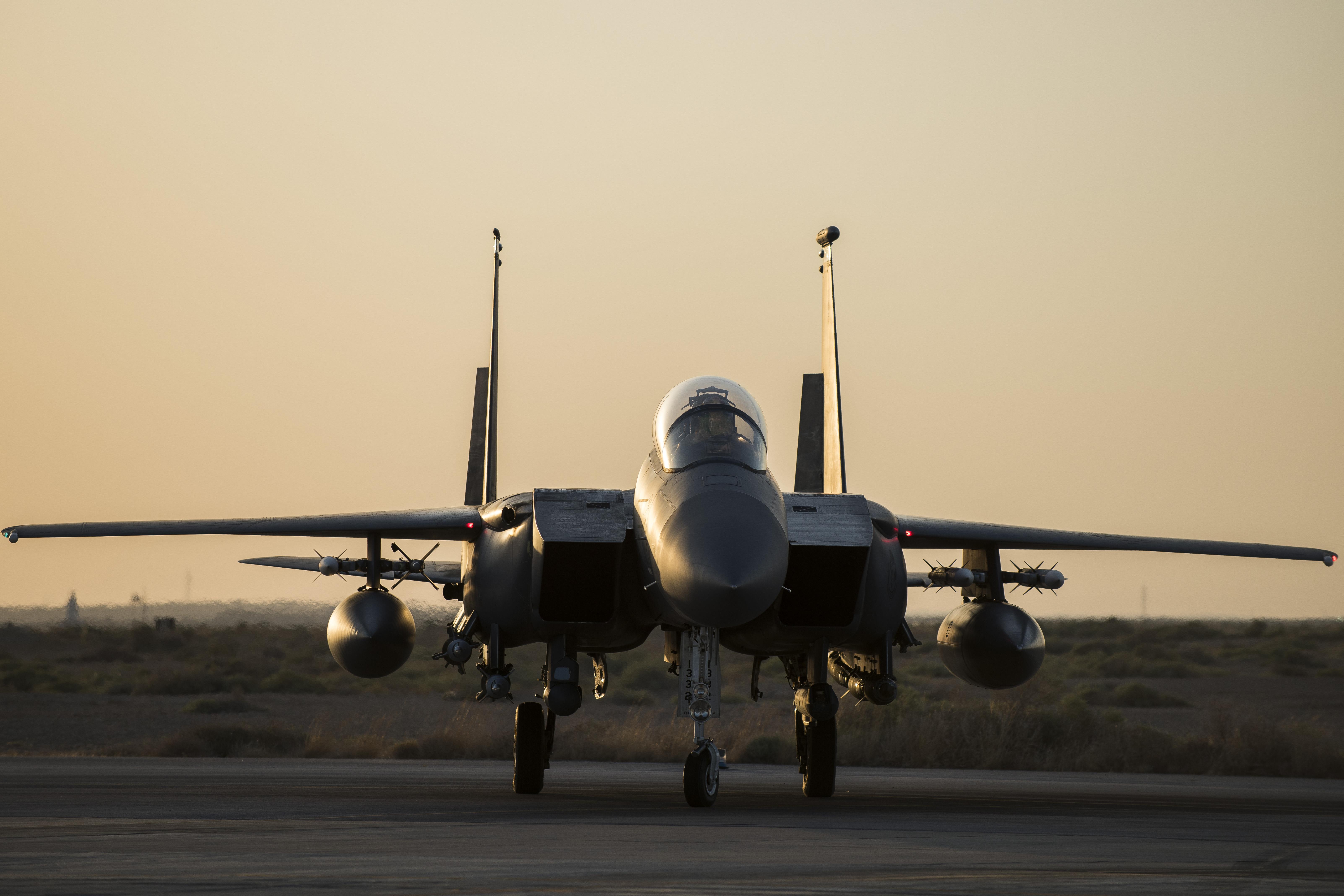 Airfield management keeps flightline mission ready > U.S. Air Forces ...