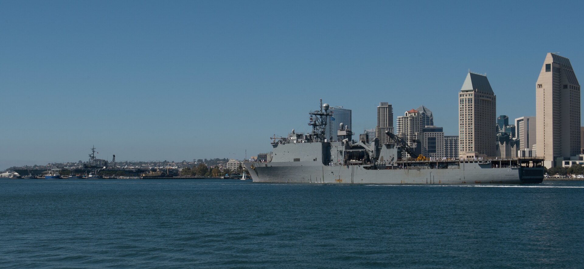 USS Rushmore to Begin Oceania Maritime Security Initiative > U.S. Indo ... USS Rushmore to Begin Oceania Maritime Security Initiative > U.S. Indo ...