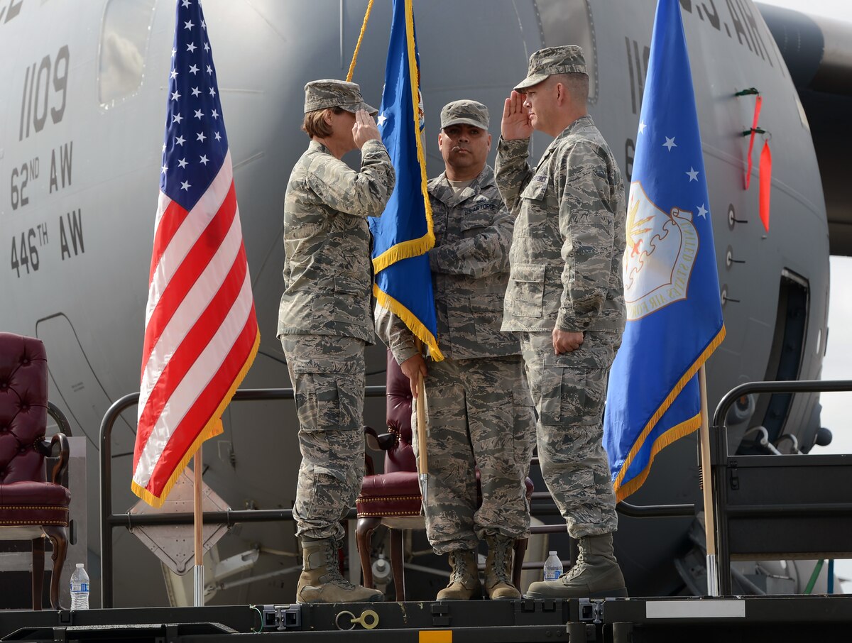 62nd Maintenance Group welcomes new commander > Team McChord > Article ...
