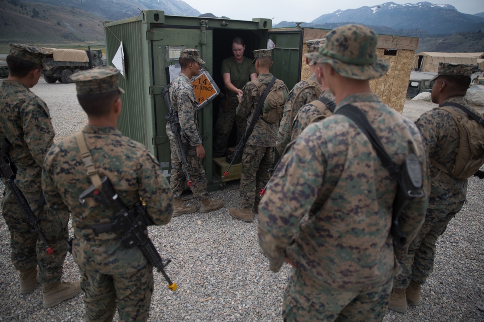 1st Marine Logistics Group > Units > CLR-1 > CLB 5