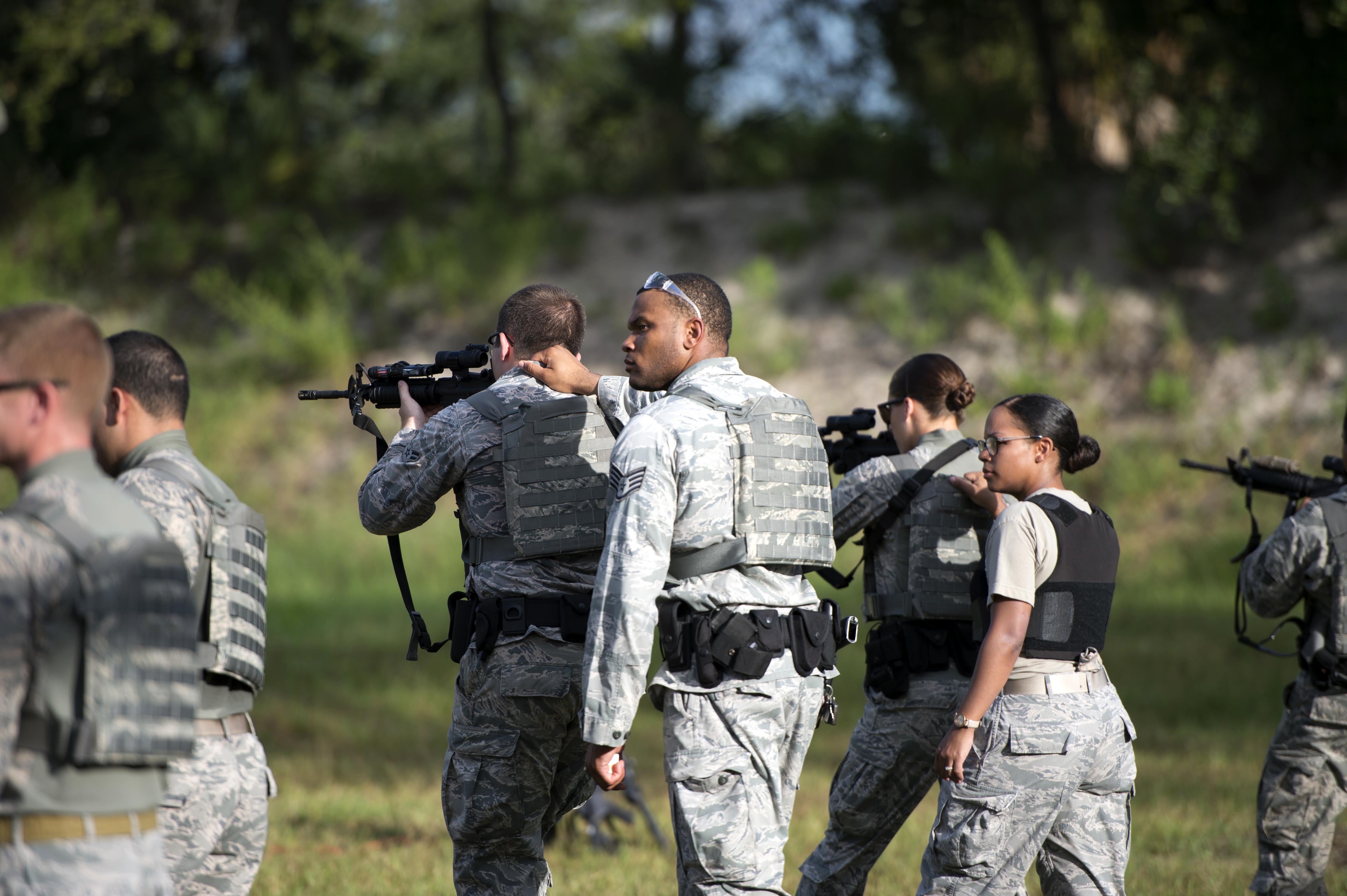 Round by round 6th SFS enhances firing proficiency > MacDill Air Force ...