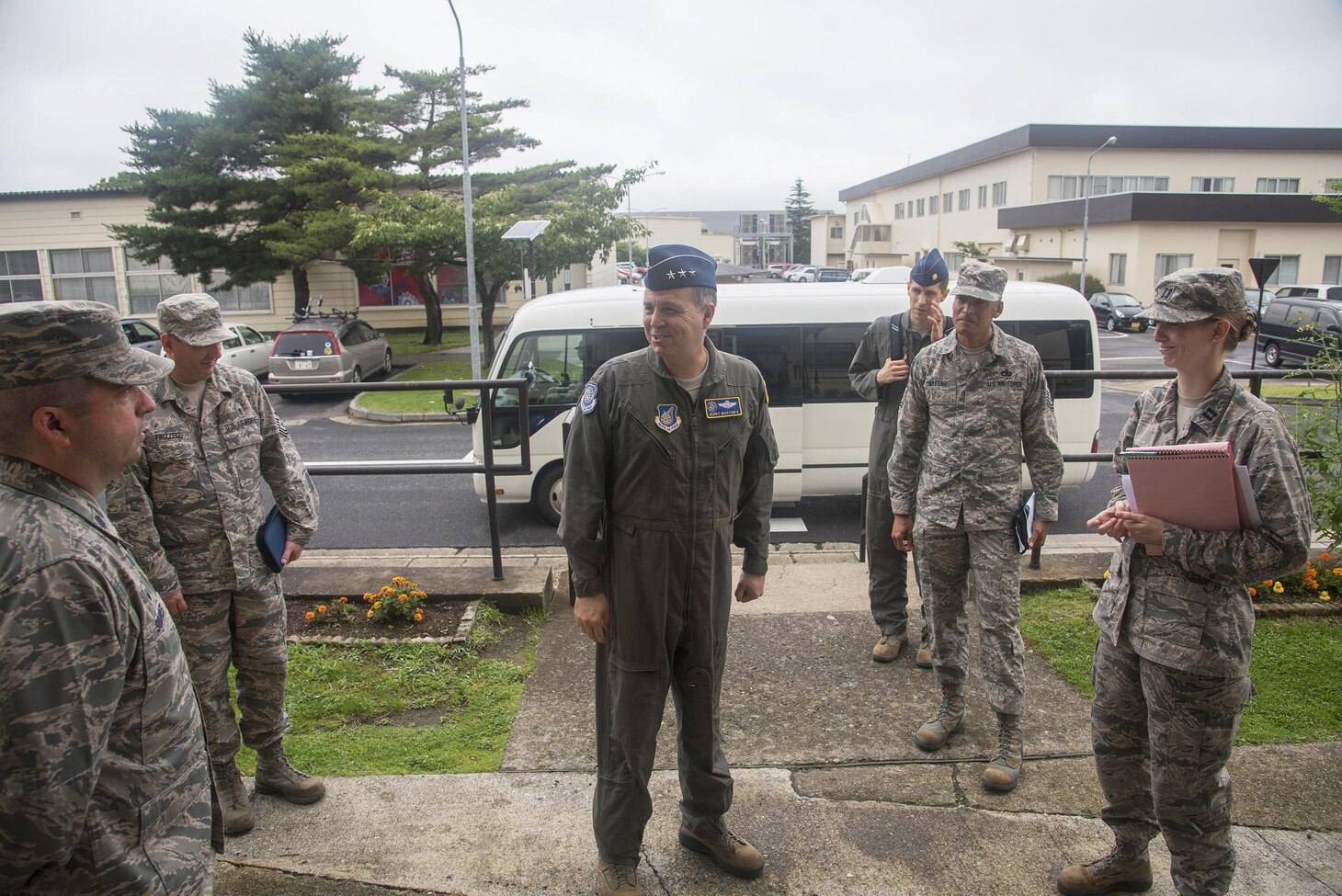 Dual-hatted U.S. Forces, Japan, 5Air Force Commander Visits Team Misawa ...