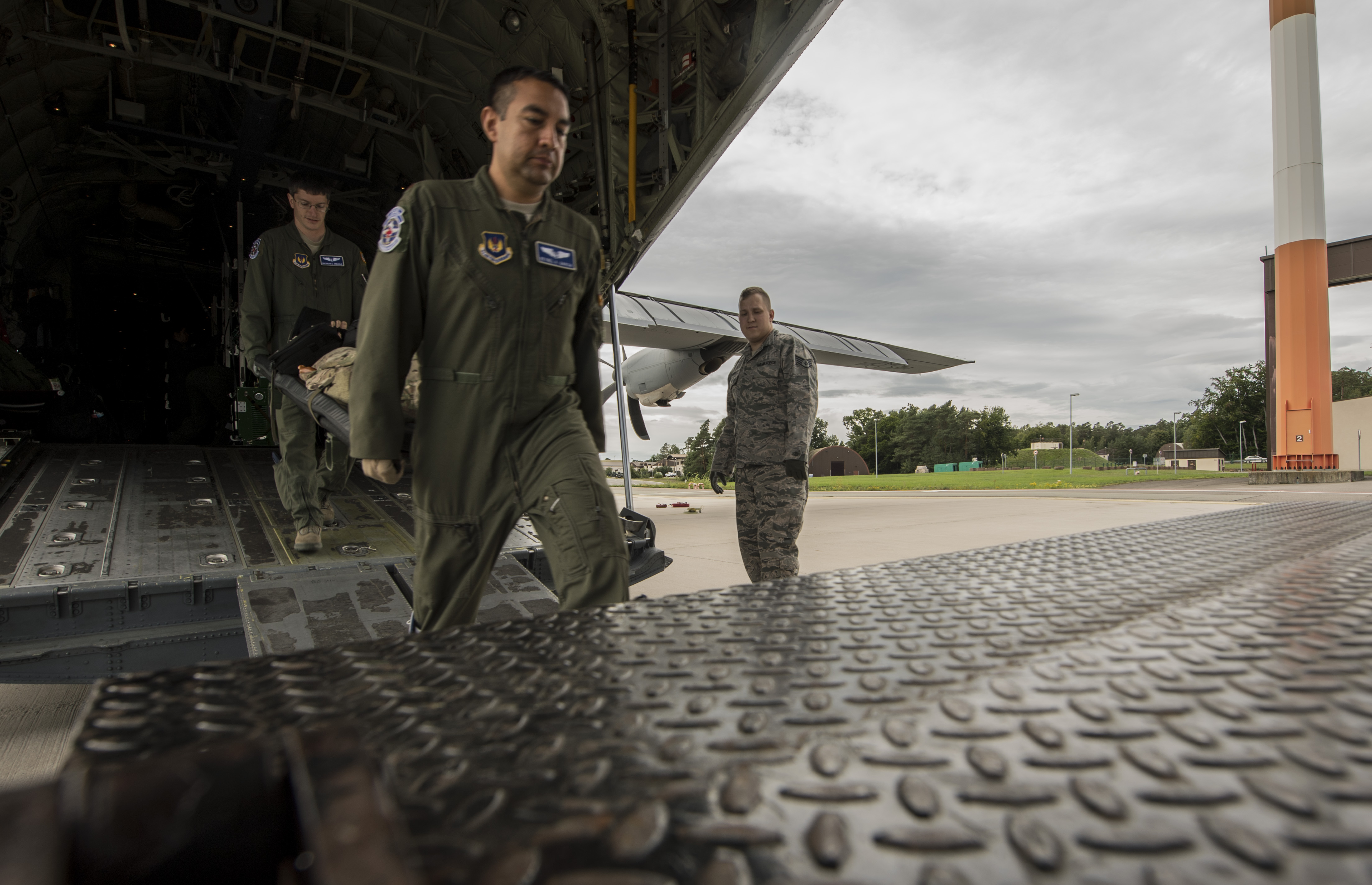 86 AES sharpens skills in the sky > Ramstein Air Base > Article Display