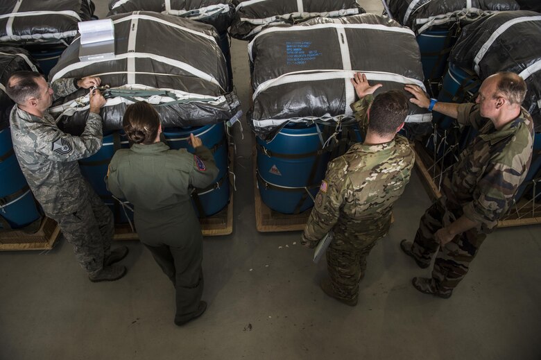 43d AMOG Airmen support Mobility Guardian exercise > Pope Field ...