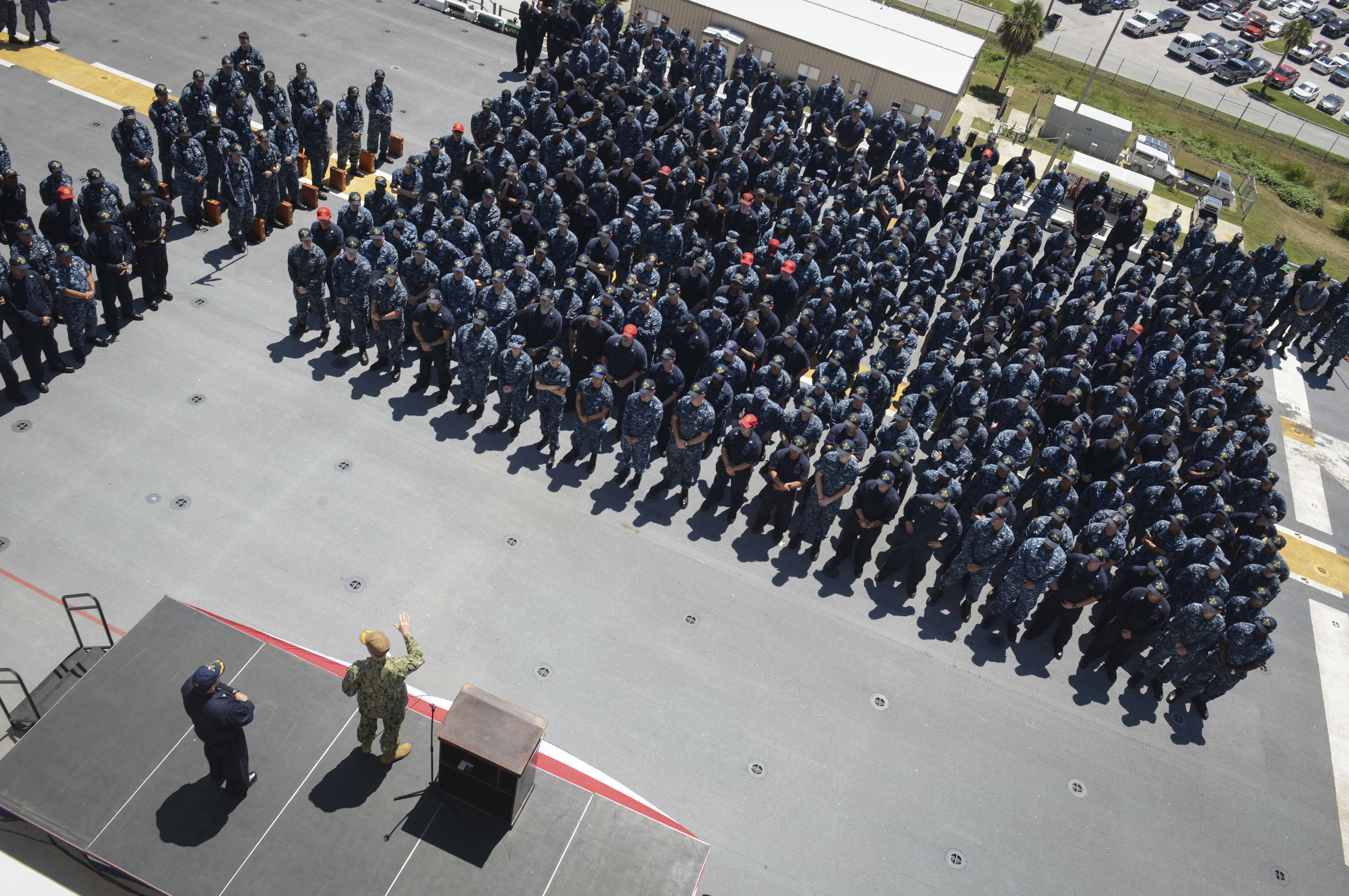 New ESG-2 Commander Makes First Visit to Iwo Jima > United States Navy ...