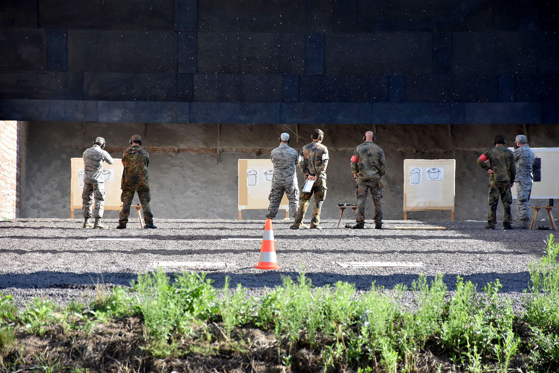 Reservists score big at military shooting competition > 419th Fighter ...