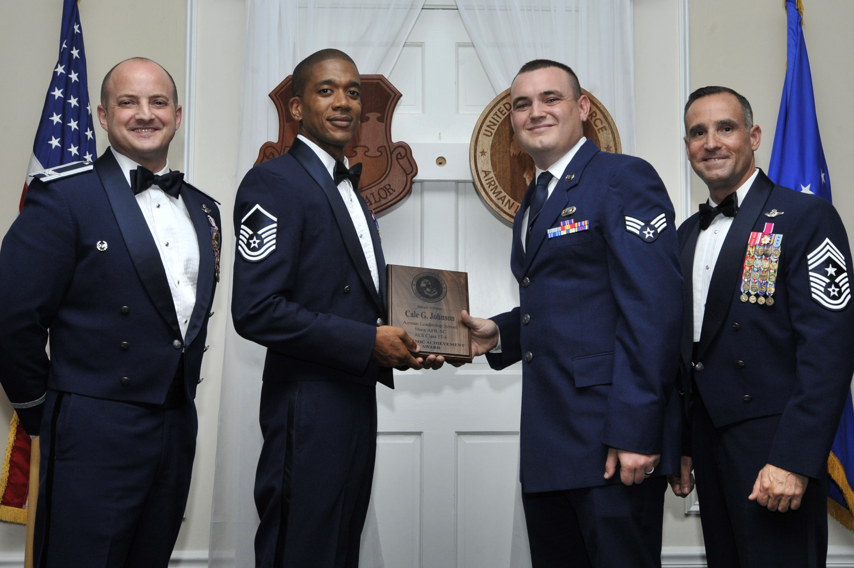 ALS Class 17-6 graduates > Shaw Air Force Base > Article Display