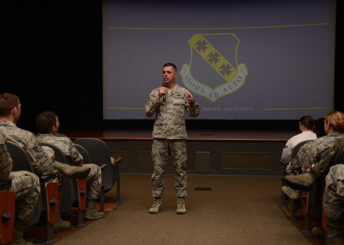Col. Brandon Parker hosts first commander’s call as 7th BW commander ...