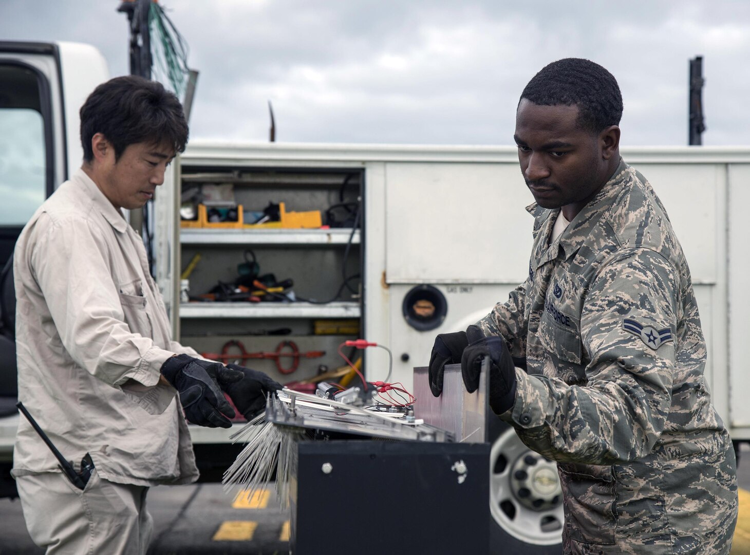 Bilateral Airfield Lighting Duo Guides Pilots Home > U.S. Indo-Pacific ...