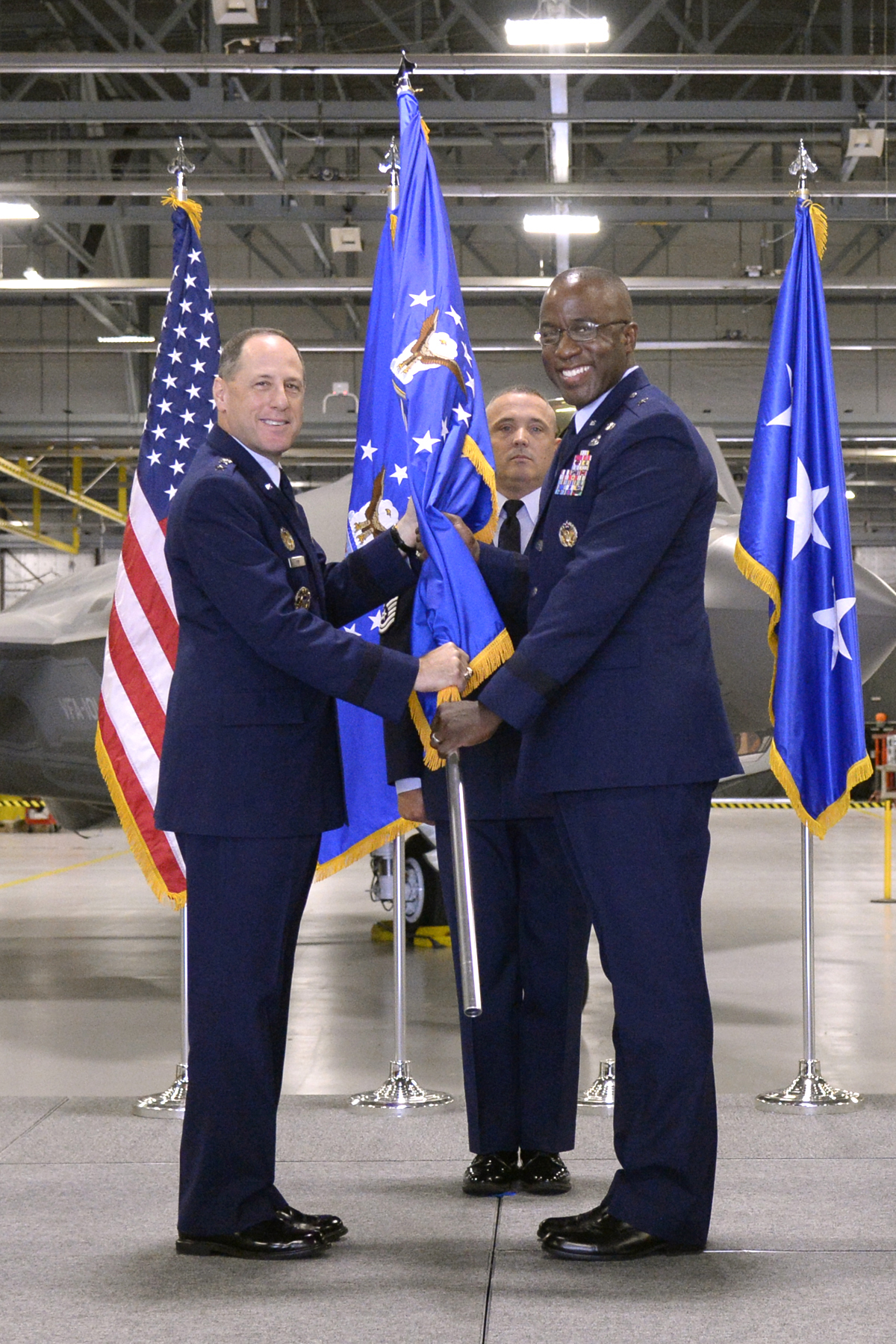 Hill AFB welcomes new Ogden ALC commander > Hill Air Force Base ...