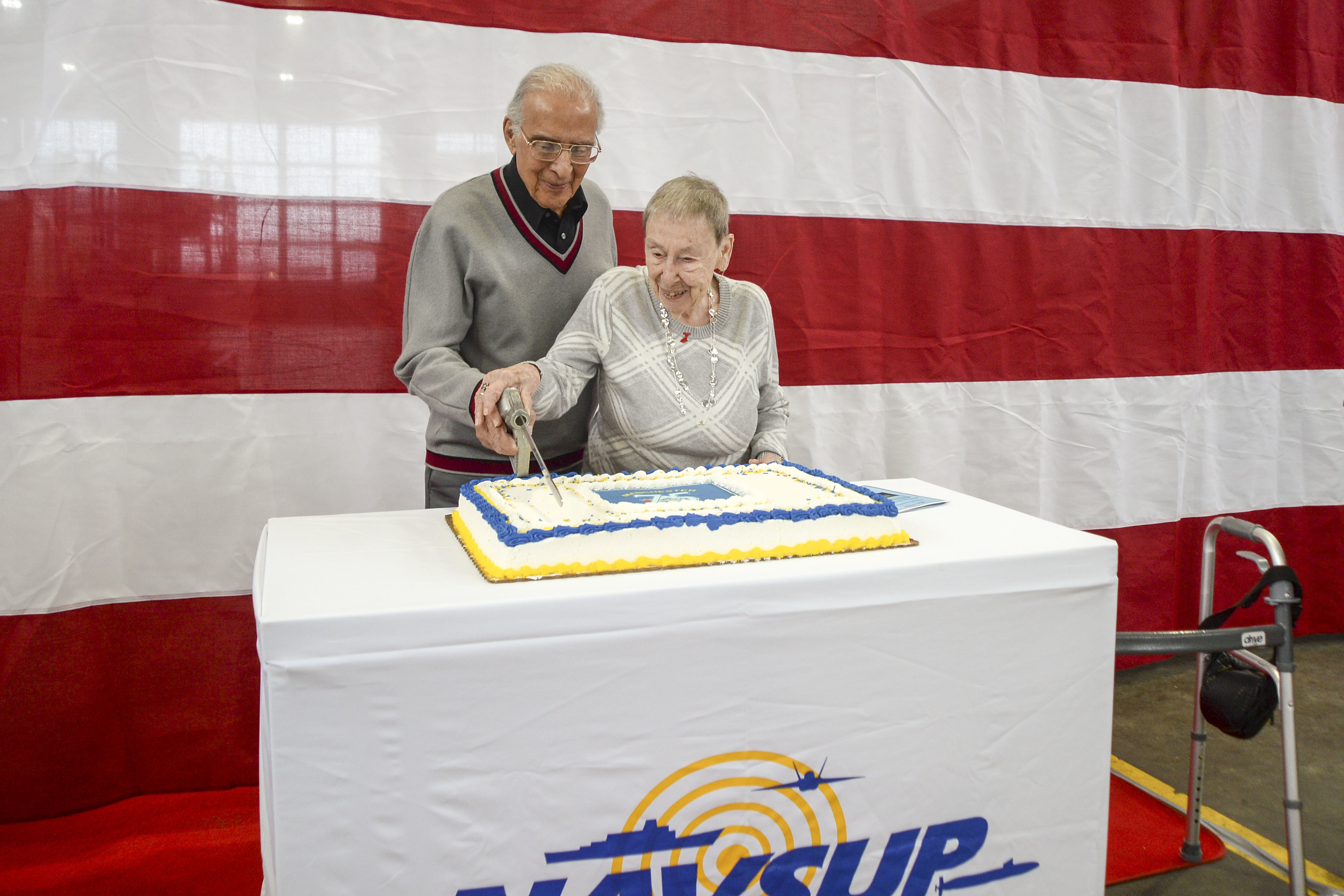 Manchester Fuel Depot "Fuelies" Celebrate 75 Years > United States Navy ...