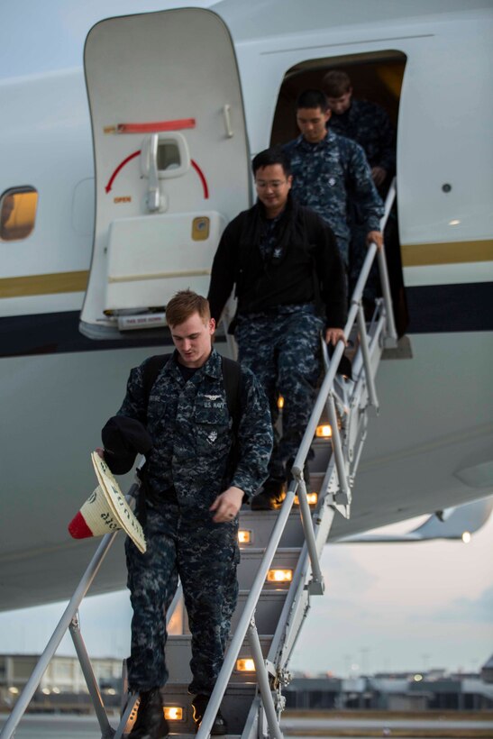 MCAS Iwakuni welcomes US Navy squadrons