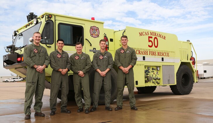 Marines make a difference in Houston > Marine Corps Air Station Miramar ...