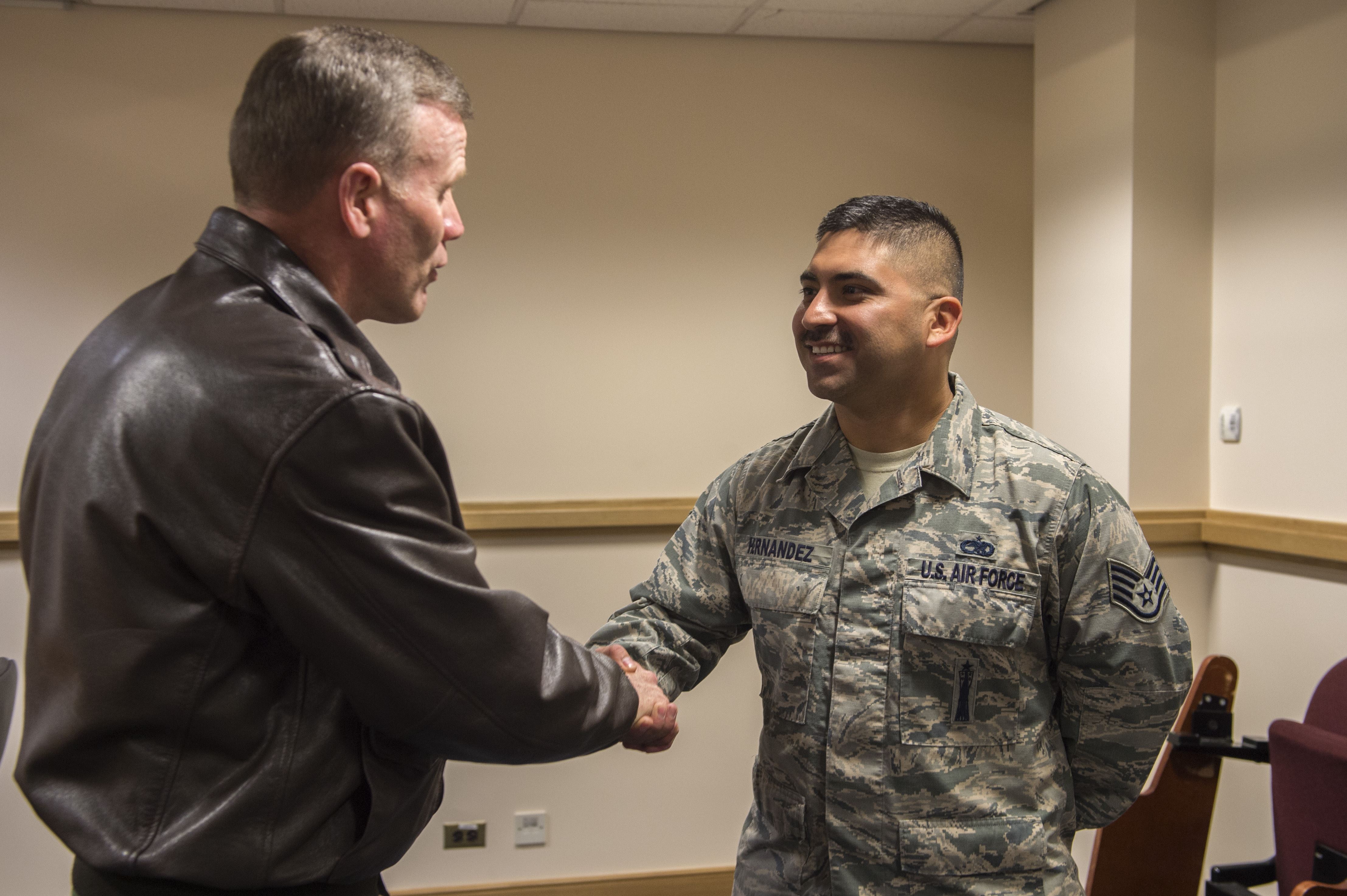Gen. Wolters visits RAF Alconbury