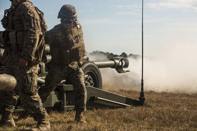 Direct fire: When howitzers become shotguns > 2nd Marine Division ...