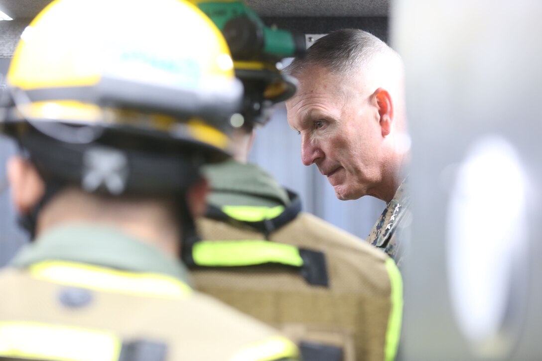 MARFORCOM Commander visits CBIRF