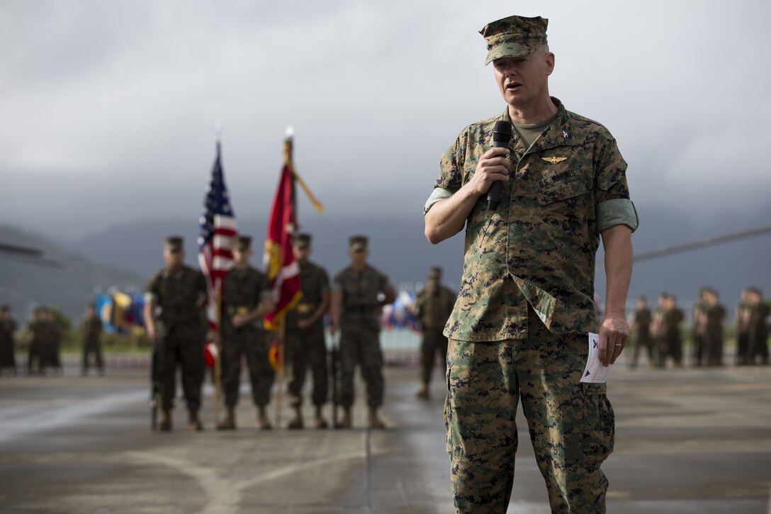 HMH-463 Change of Command