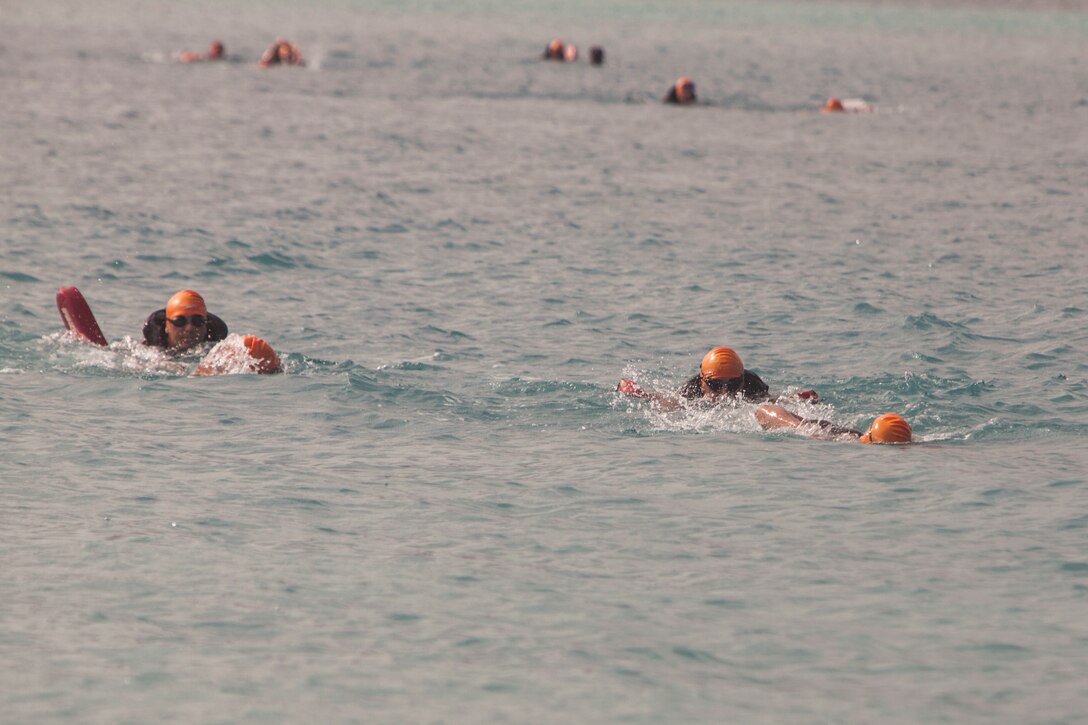 Amphibious Warriors: U.S. Marines go through MCIWS