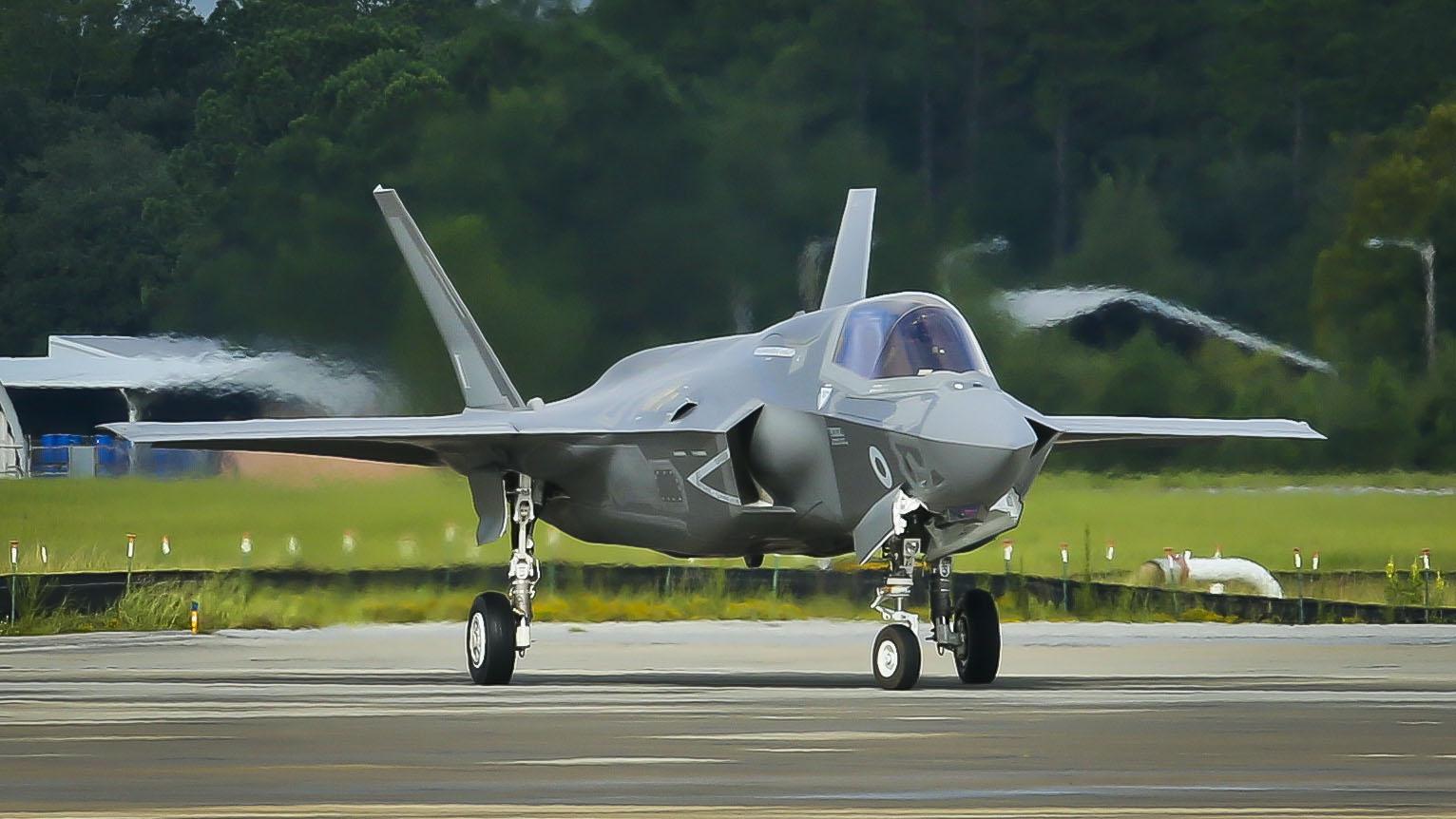 VMFT-401 helps train VMFAT-501 > Marine Corps Air Station Beaufort ...