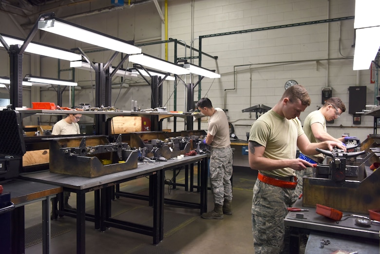5 MUNS: Armament systems maintainers help keep bombs on target > Air ...