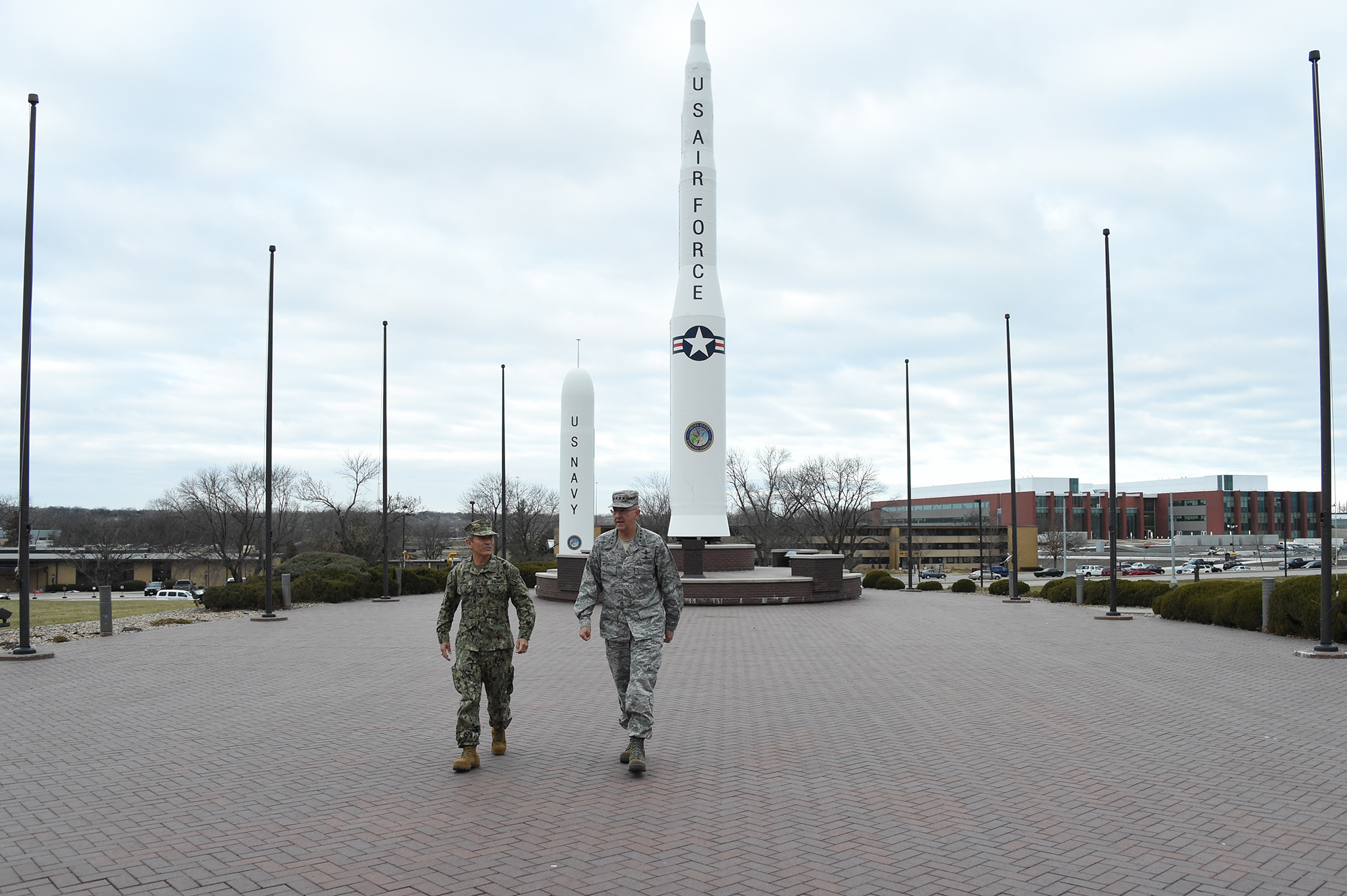 USPACOM commander visits USSTRATCOM > U.S. Strategic Command > News ...