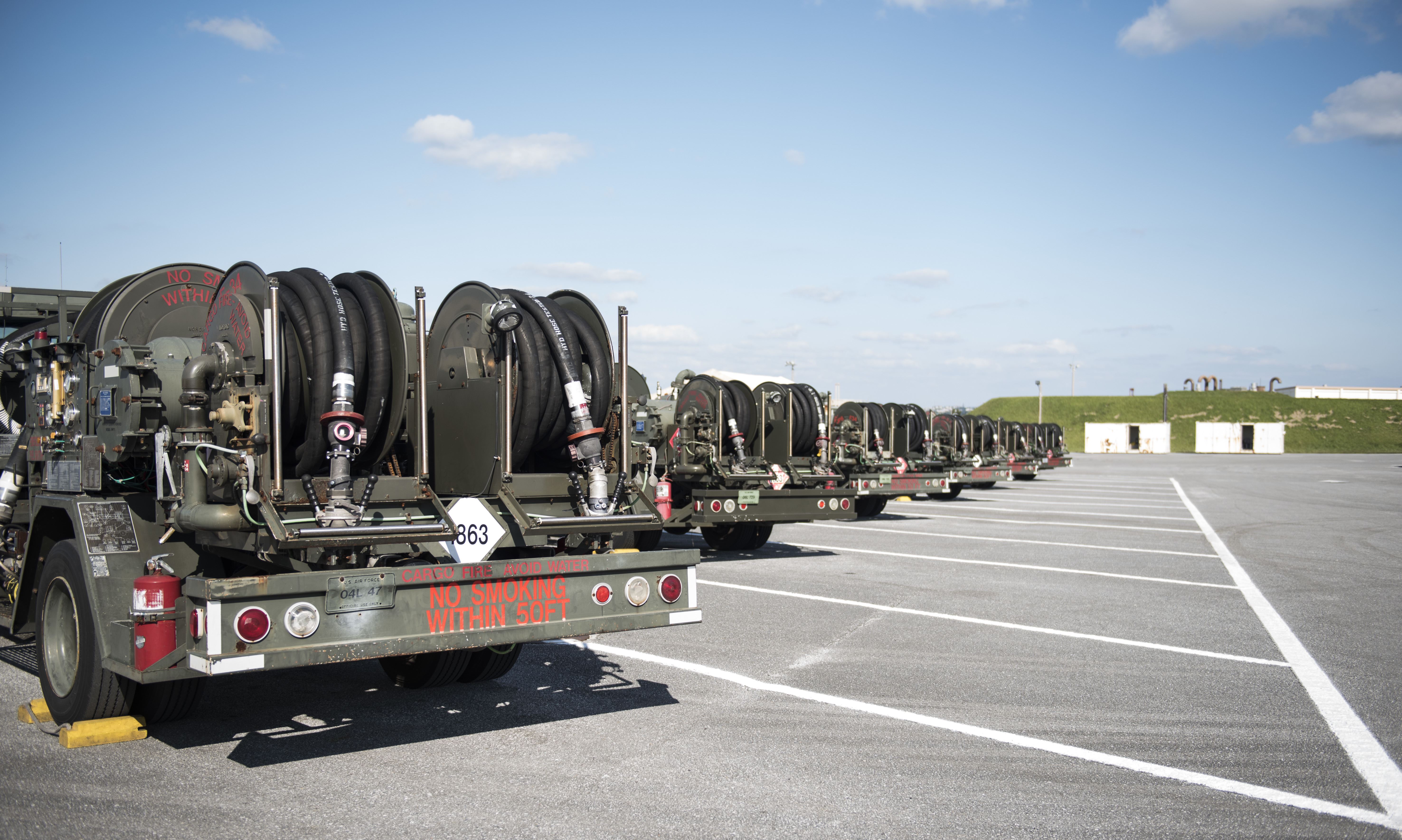 Maintaining refuelers: keeping jets in the air > Kadena Air Base > Display