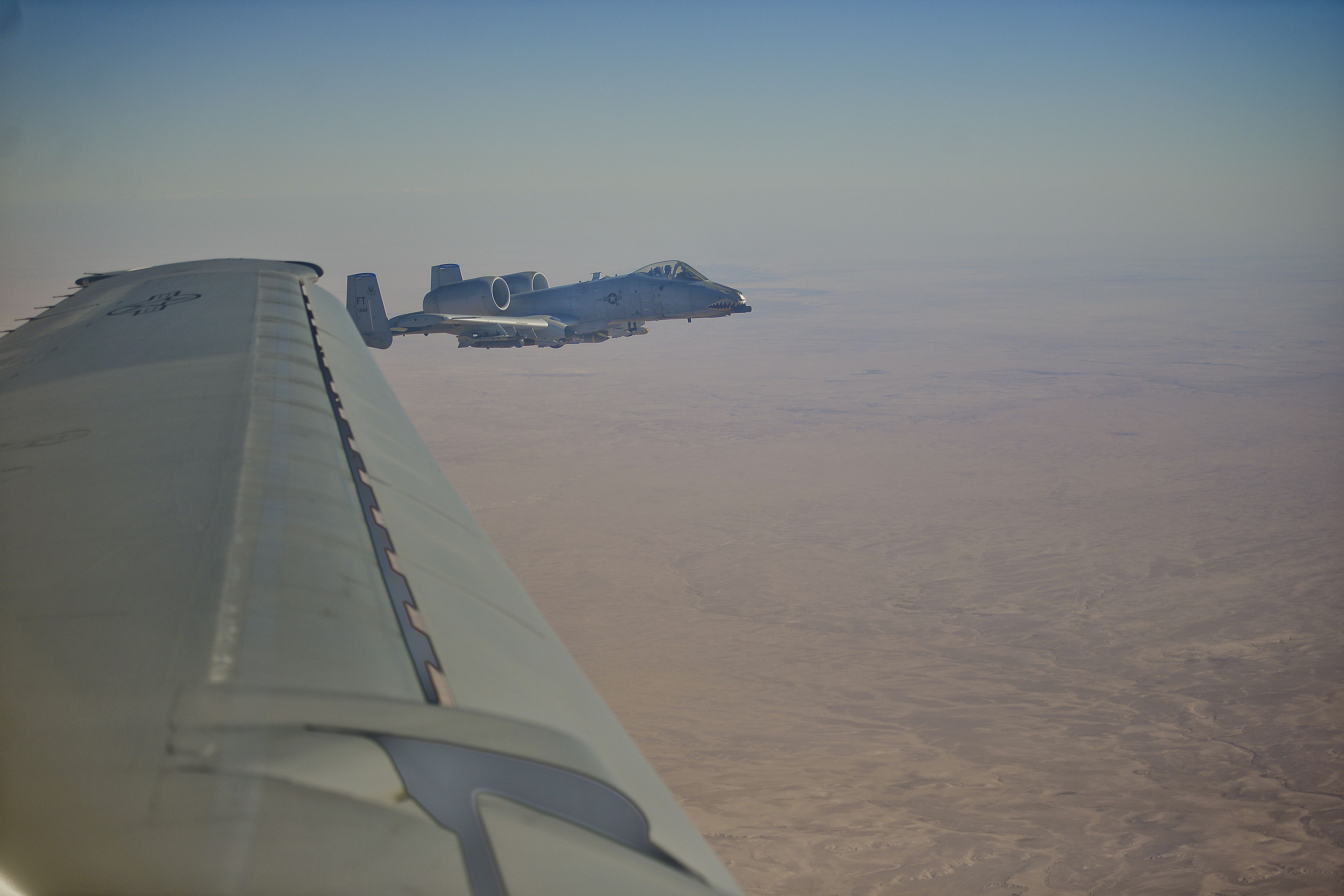 In-flight refueling over Iraq