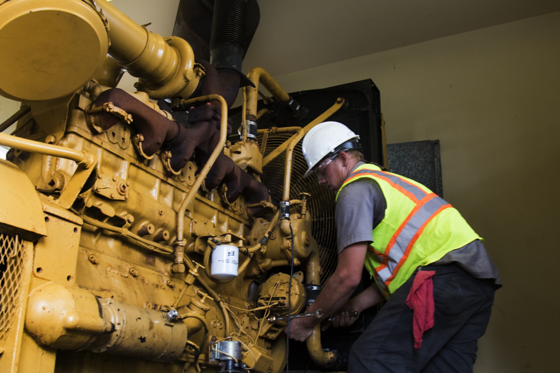 Generator repair mission helps power Puerto Rico's critical water ...
