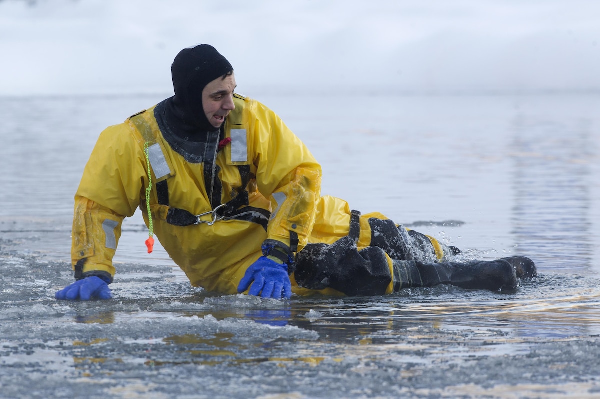 JBER Firefighters conduct ice water rescue training > Joint Base ...