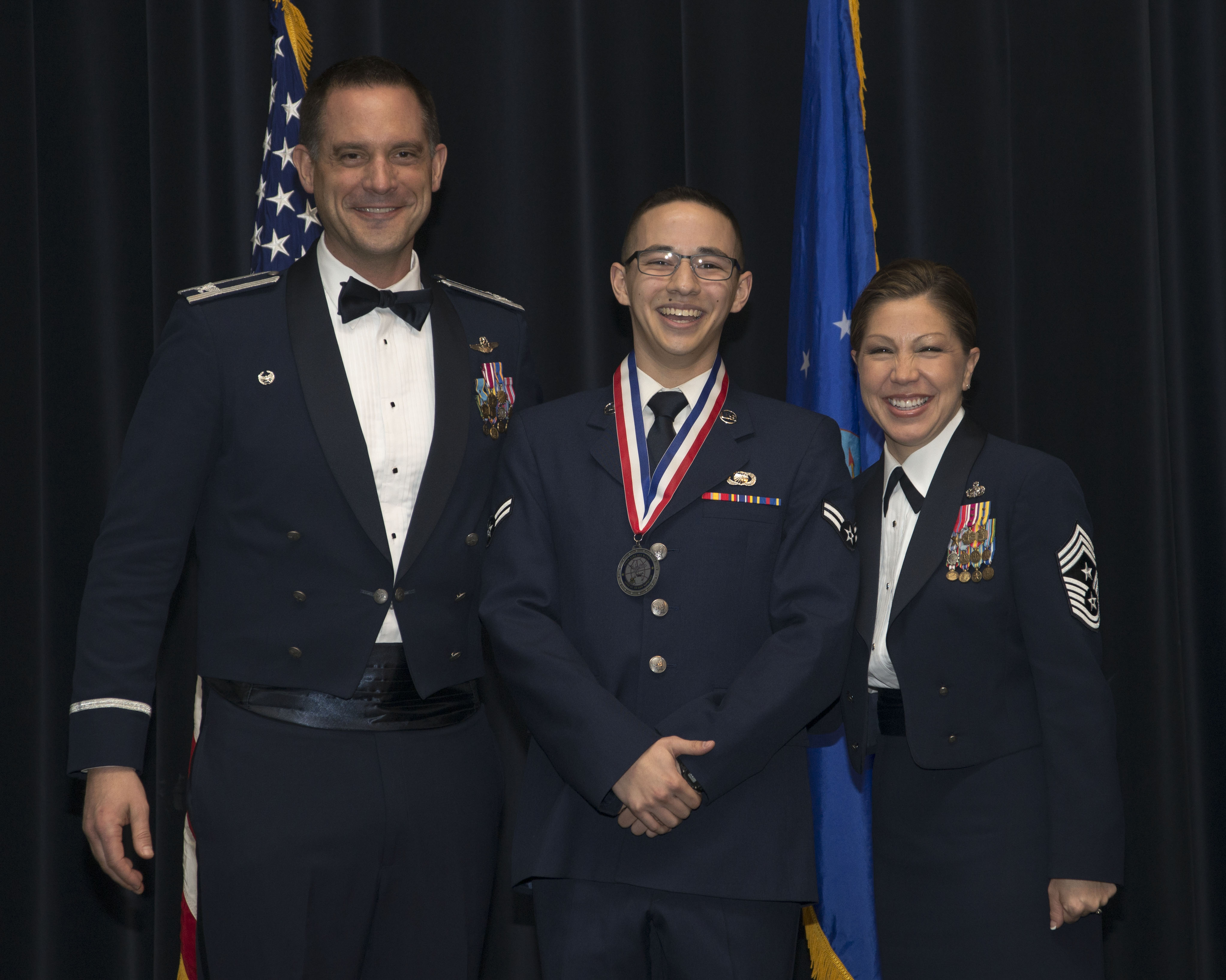 A night with the stars > Dover Air Force Base > Article Display